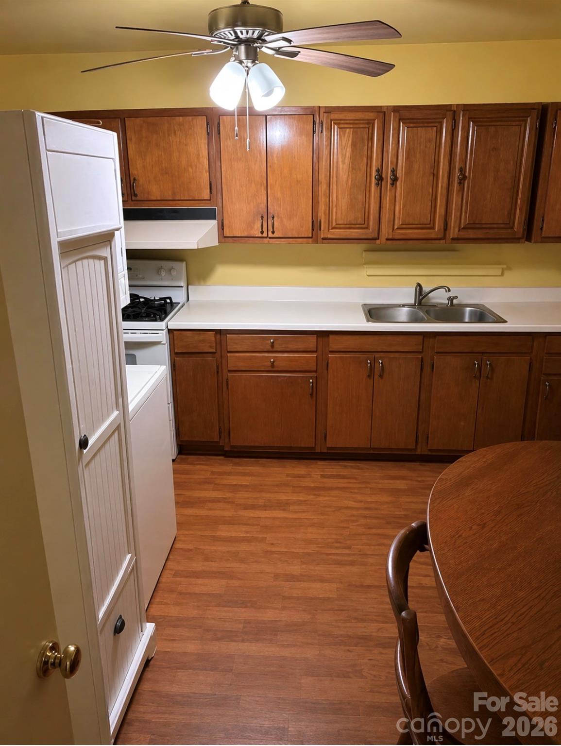 2126 Syracuse Drive, Charlotte, NC - photo 5 of 15
