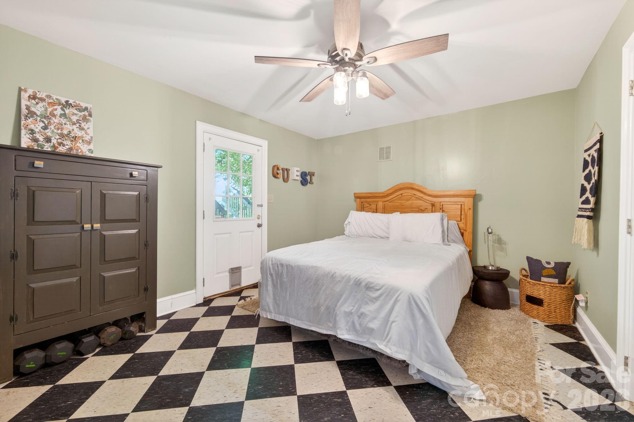 Photo 28 of 1819 Kilmonack Lane, Charlotte, NC