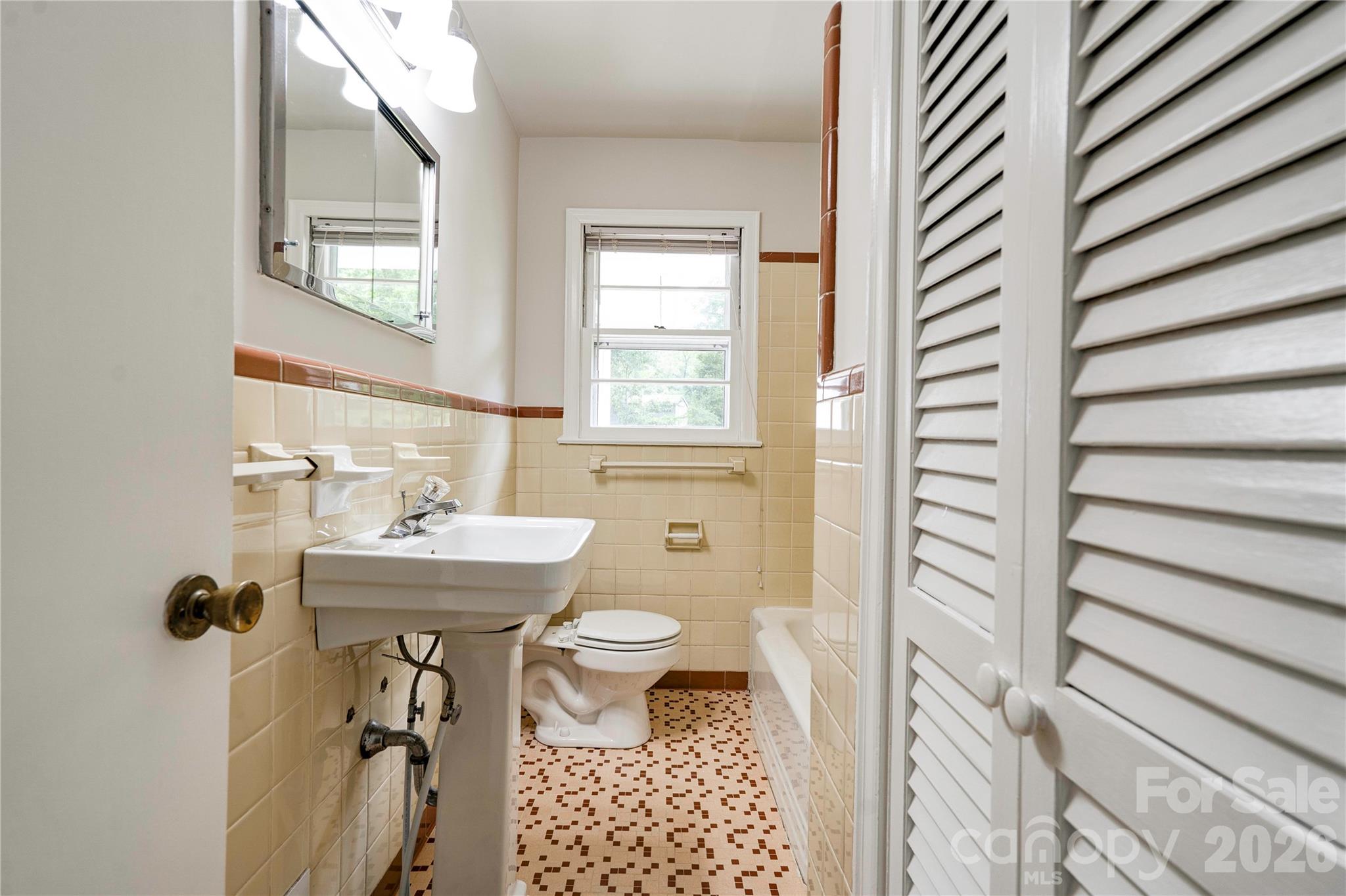 809 Forest Hills Drive, Shelby, NC - photo 18 of 25