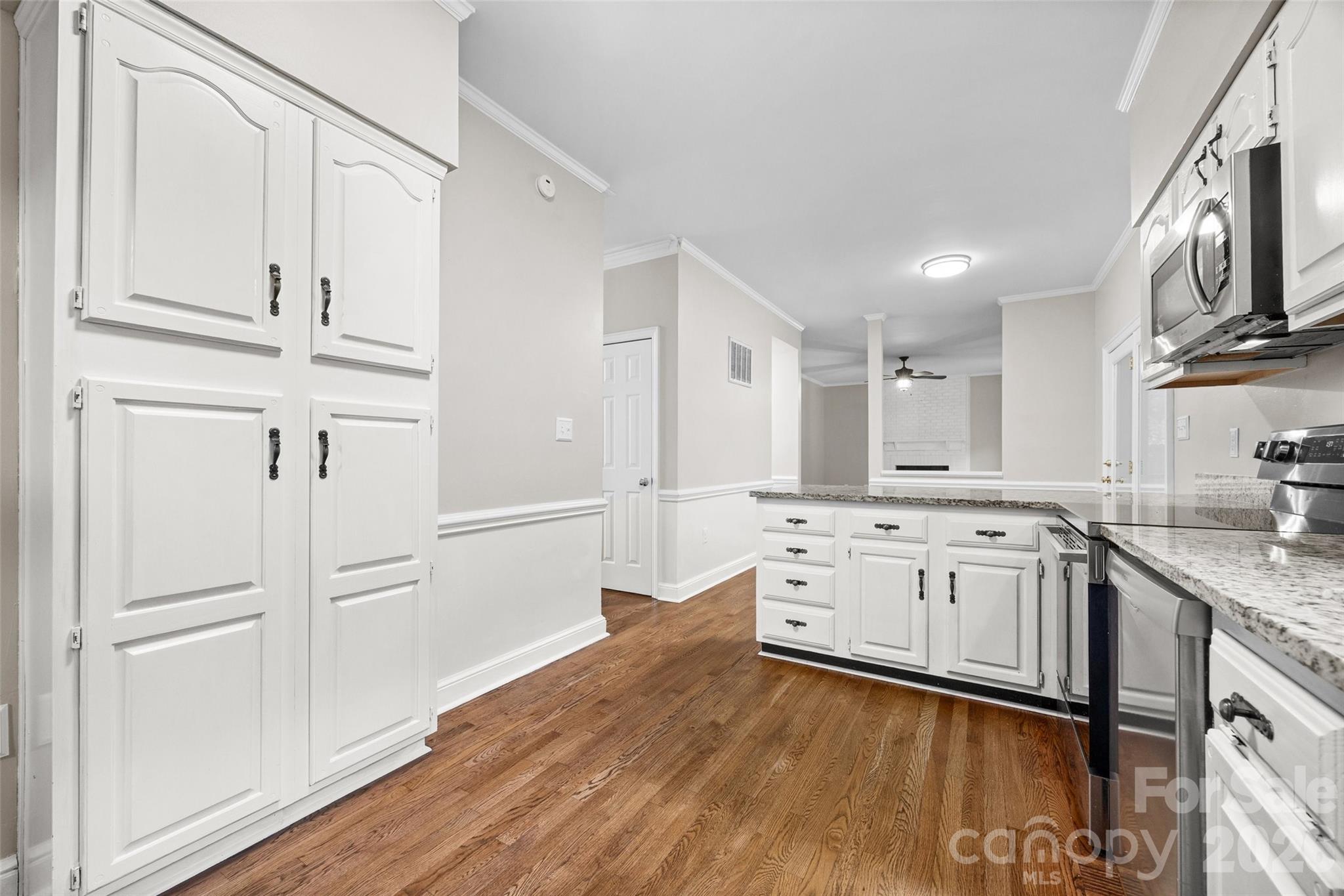 Photo 13 of 2115 E Providence Drive, Charlotte, NC