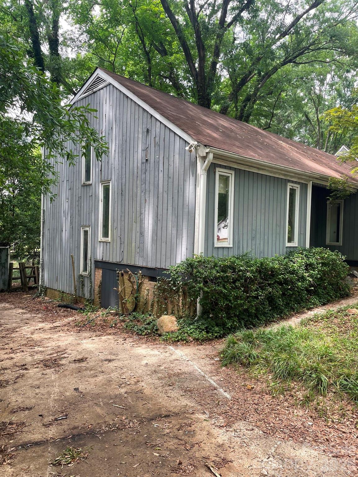 Photo 2 of 6026 Kingstree Drive, Charlotte, NC