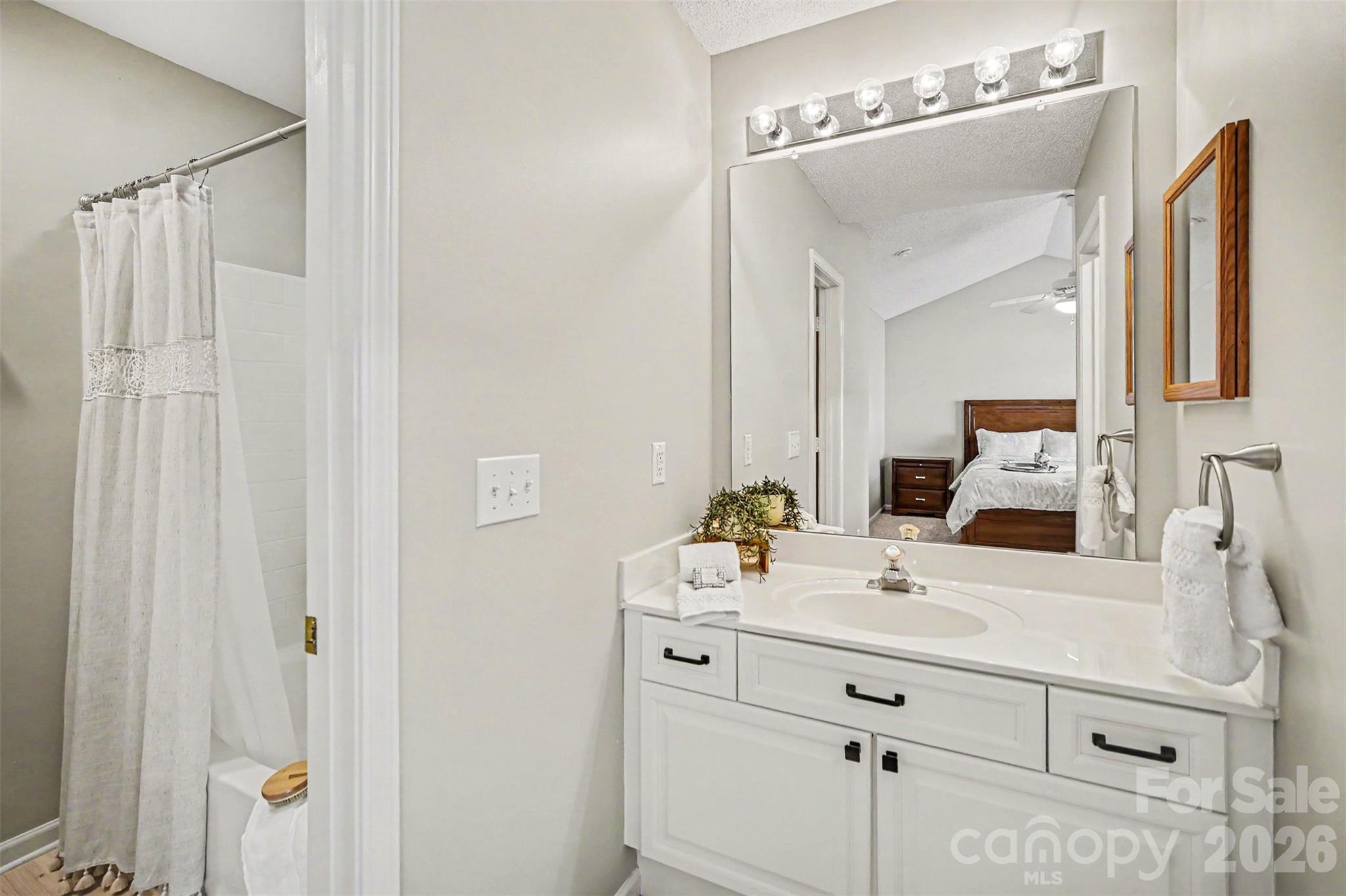 Photo 15 of 9725 Mattforest Circle, Charlotte, NC