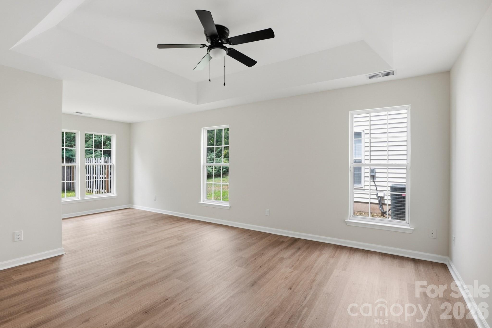 Photo 15 of 5123 Sunburst Lane, Charlotte, NC