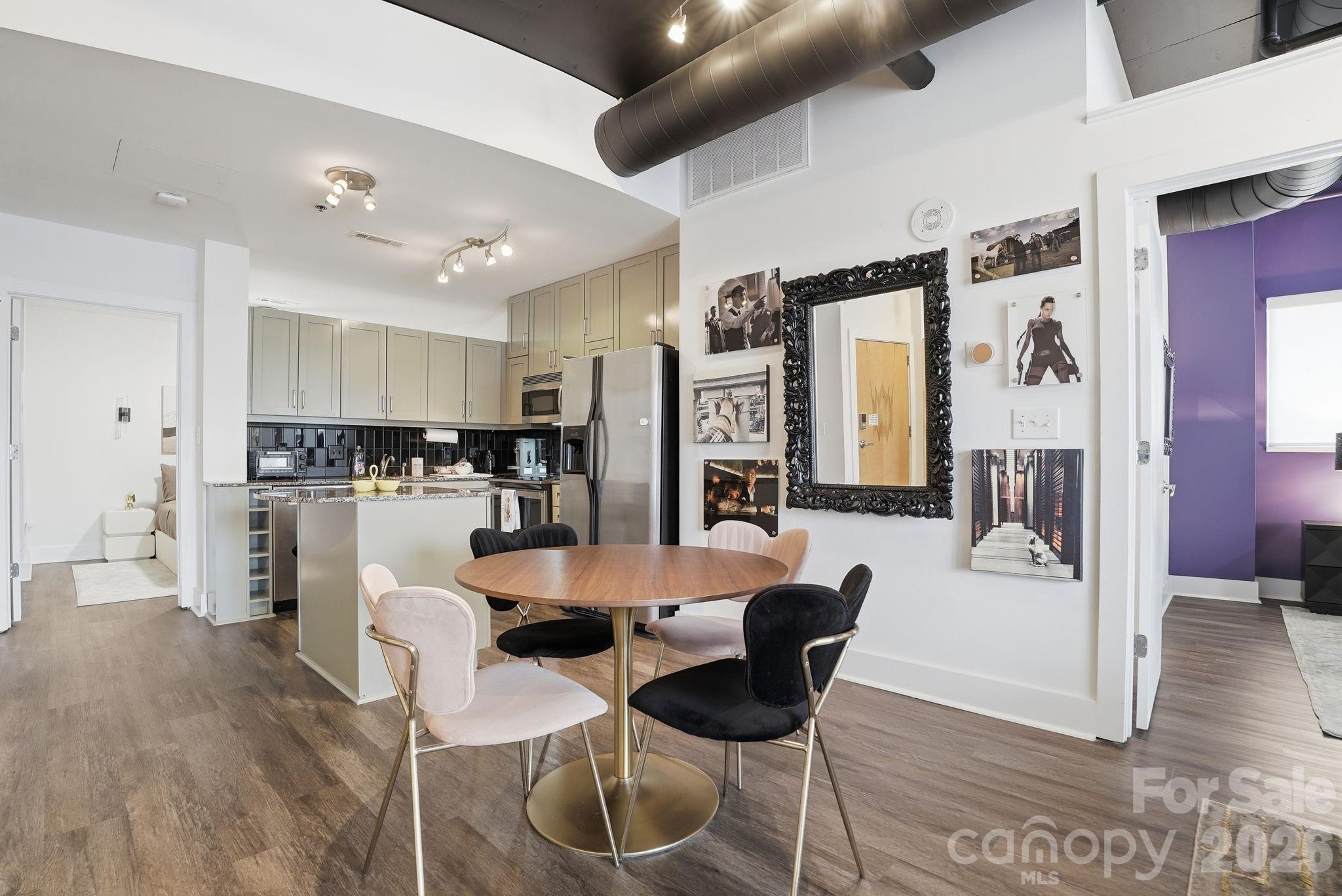 Photo 17 of 505 E 6th Street1006, Charlotte, NC