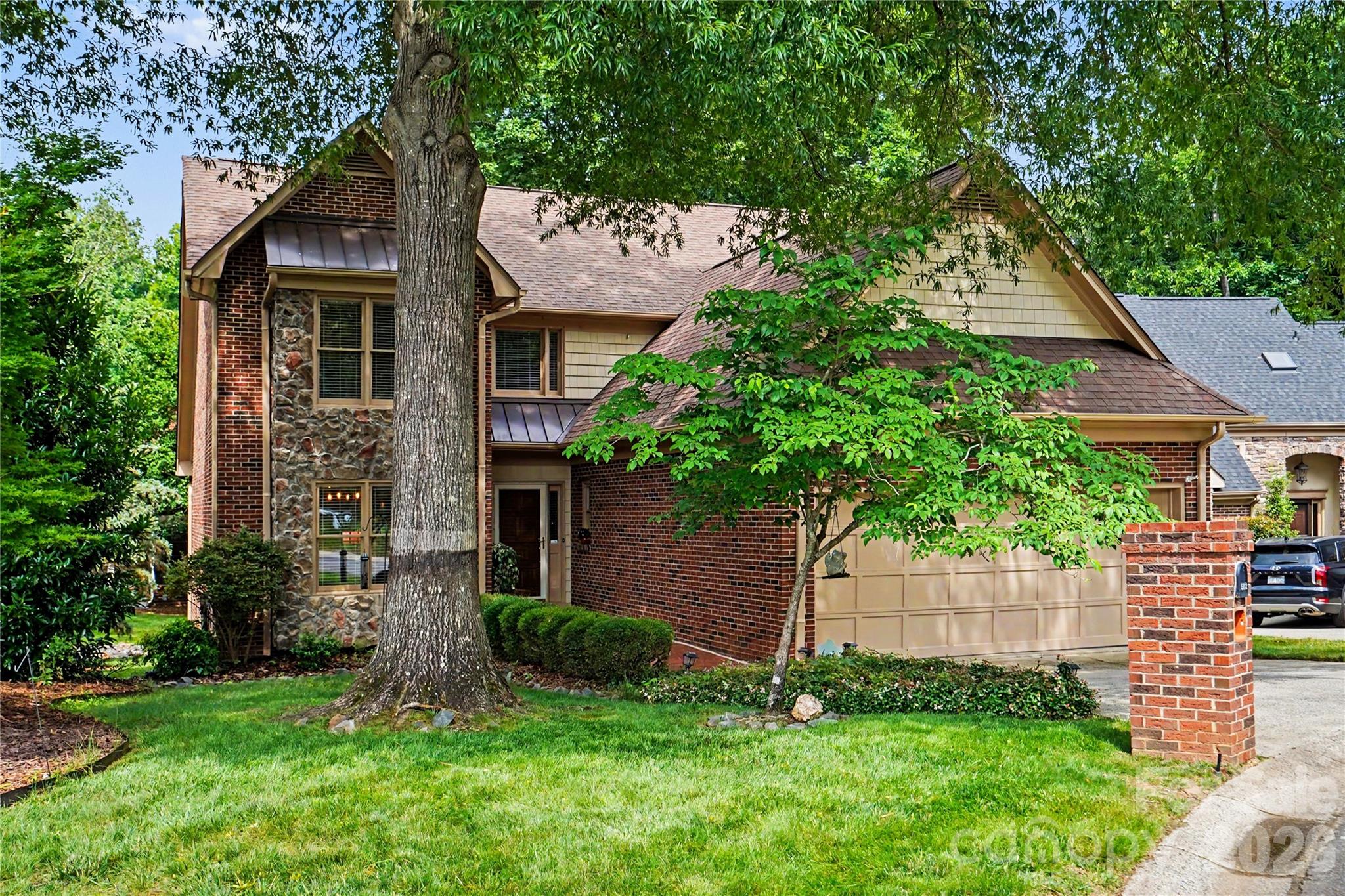Home for sale at 5112 Tedorill Lane, Charlotte, NC — photo 1 of 42