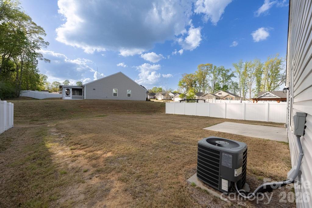 Photo 27 of 9747 Wardley Drive, Charlotte, NC
