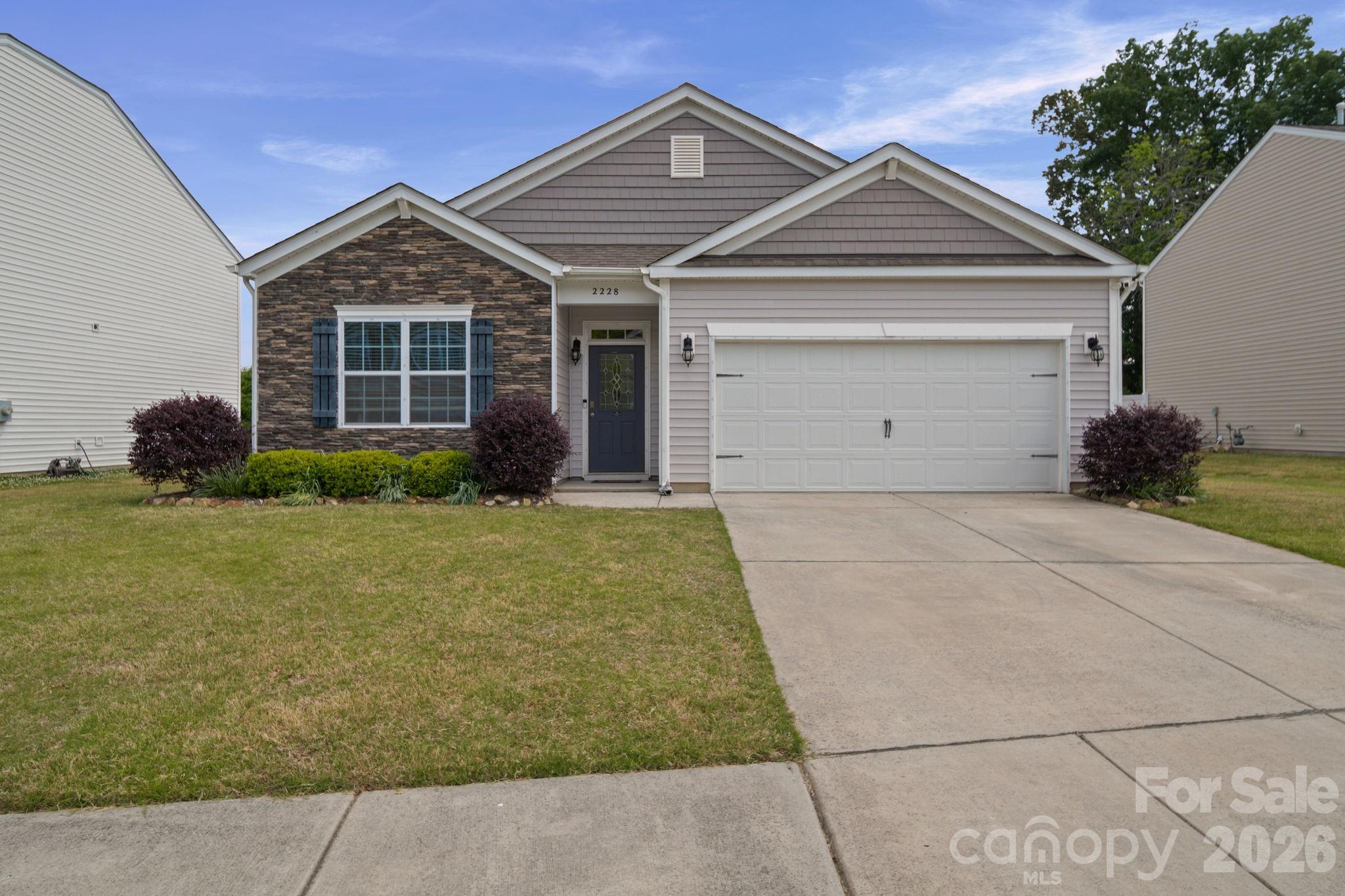 Photo 3 of 2228 Apple Glen Lane, Charlotte, NC