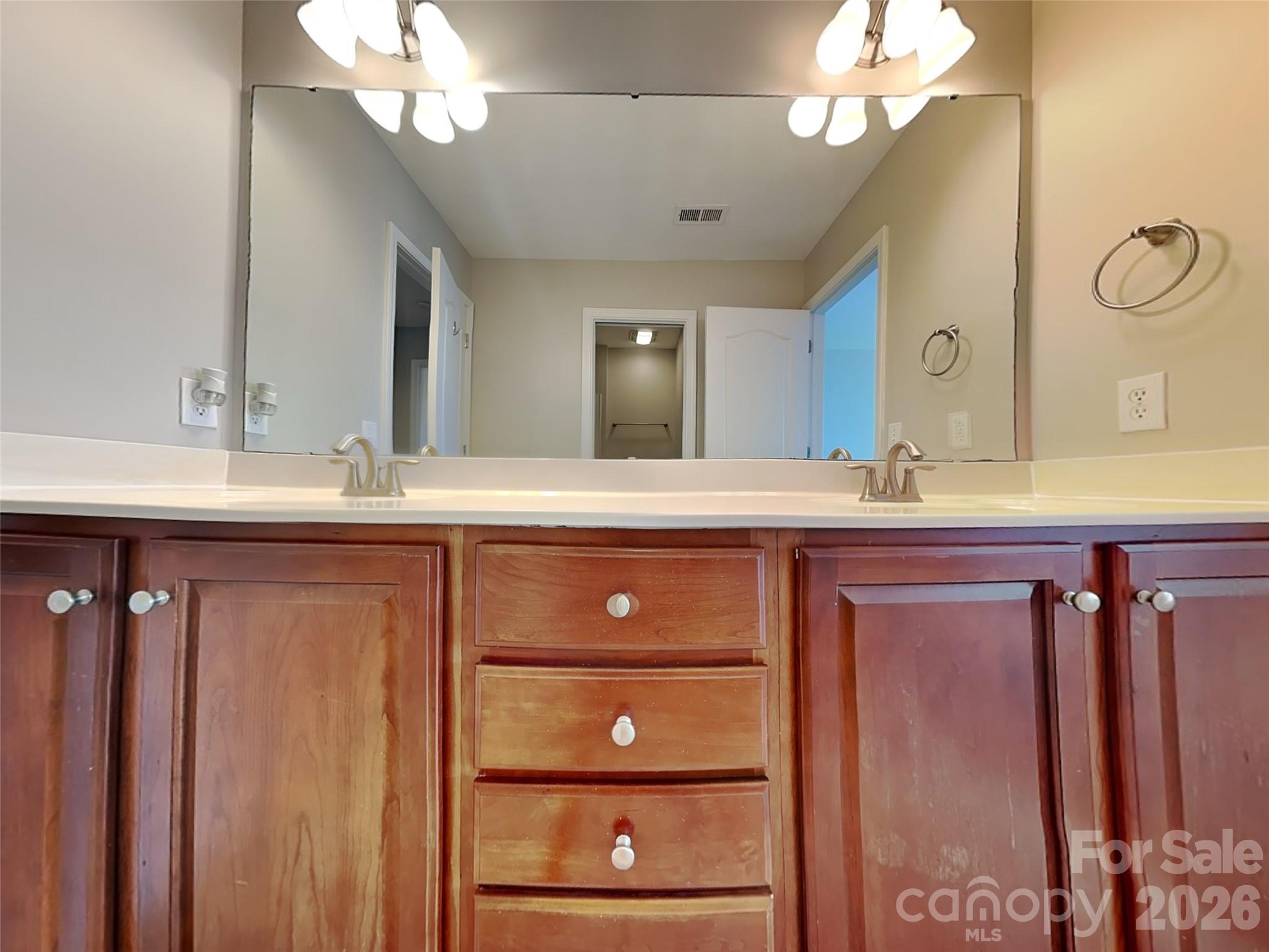 Photo 18 of 11206 Scottsman Trace Drive, Charlotte, NC