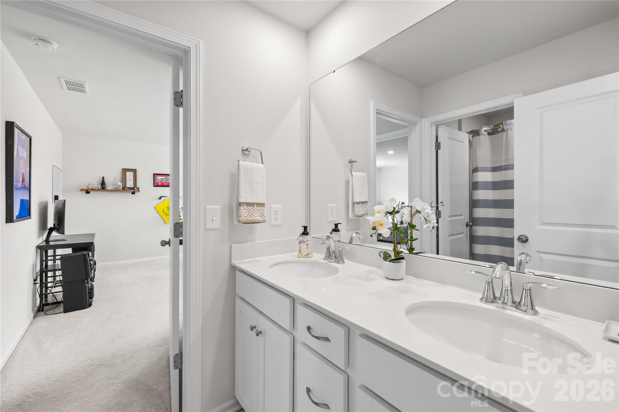 Photo 13 of 12111 Bishop Castle Drive, Charlotte, NC