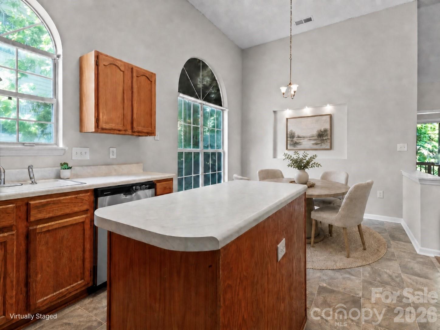 Photo 9 of 11823 Harris Ridge Drive, Charlotte, NC