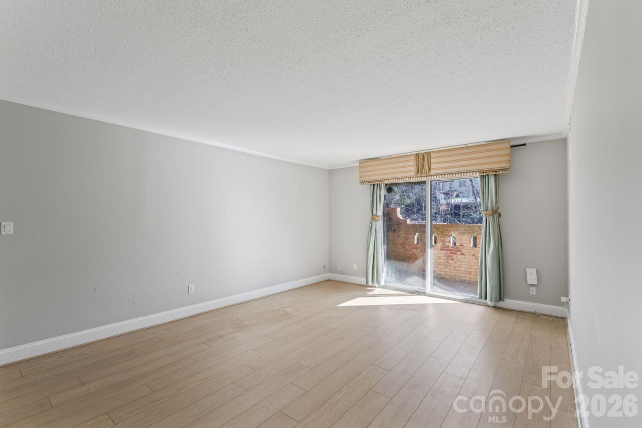Photo 7 of 4747 Hedgemore DriveB, Charlotte, NC