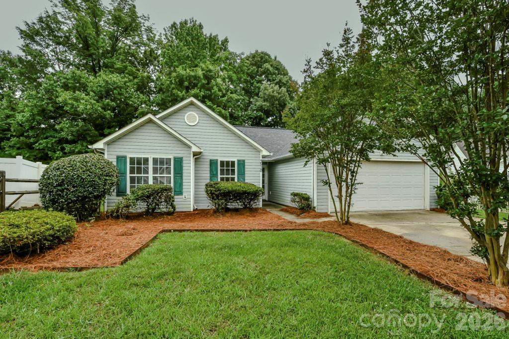 Home for sale at 3510 Tracy Glenn Court, Charlotte, NC — photo 1 of 17