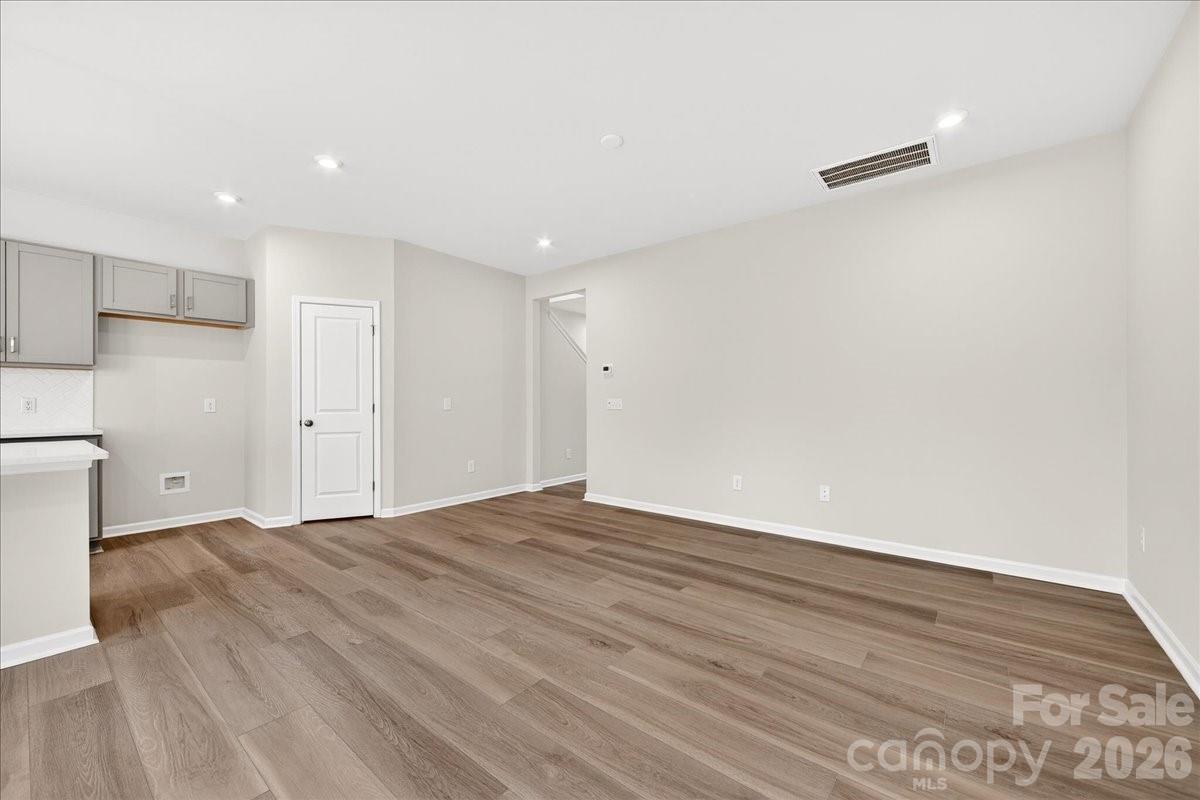 Photo 9 of 6057 Longar Lane, Charlotte, NC