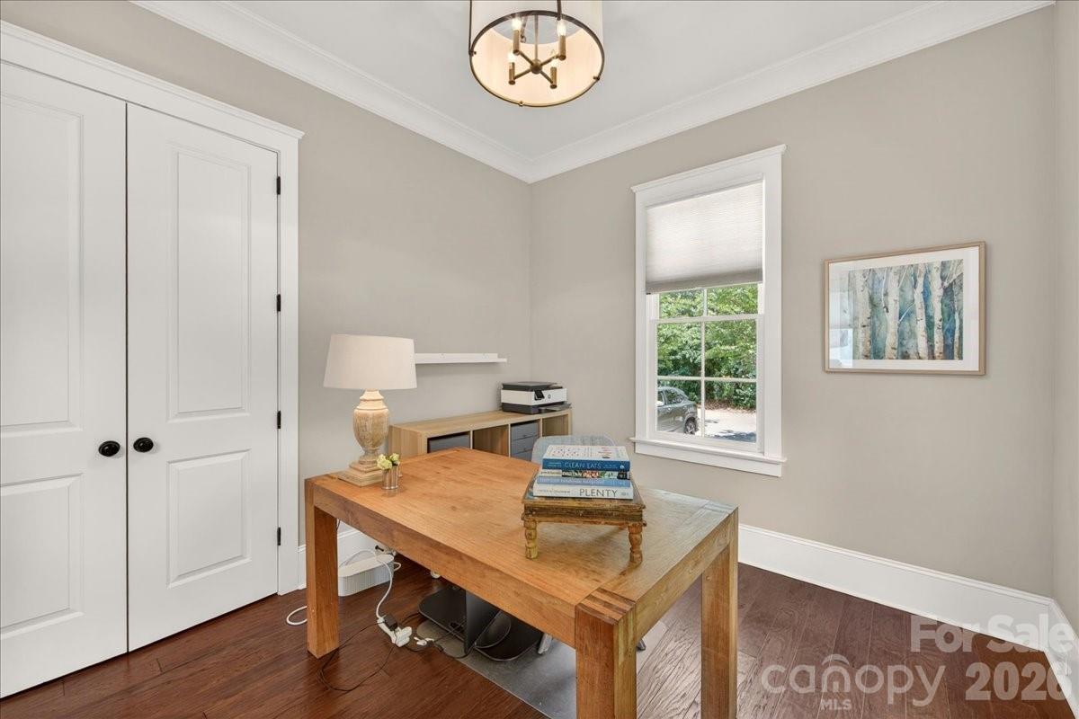 Photo 22 of 748 Ellsworth Road, Charlotte, NC