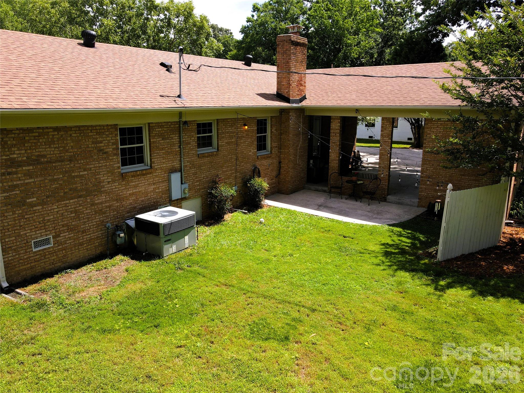 Photo 38 of 218 Sturbridge Drive, Charlotte, NC