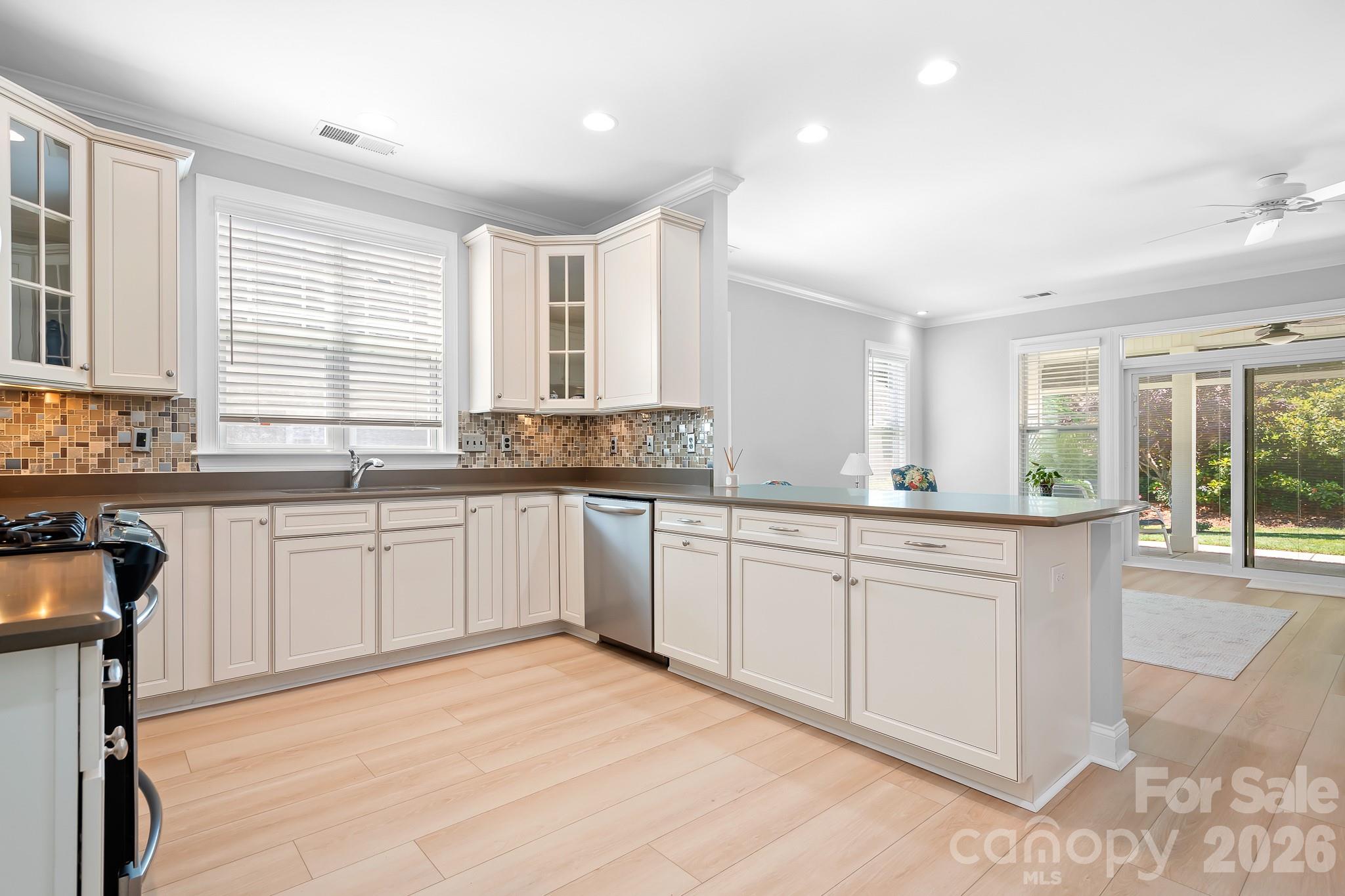 18413 Neville Avenue, Cornelius, NC - photo 12 of 48