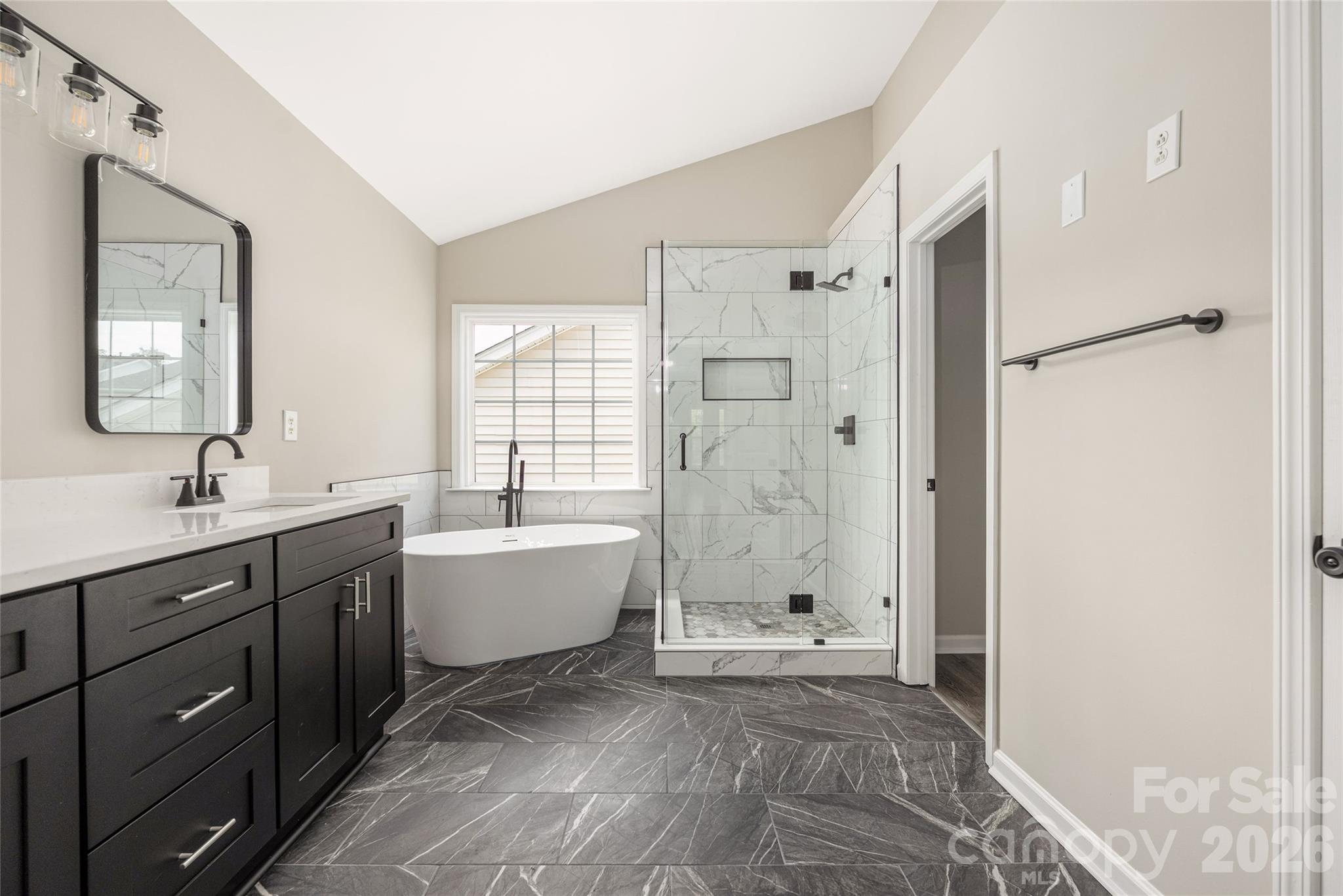 Photo 3 of 13834 Riding Hill Avenue, Charlotte, NC