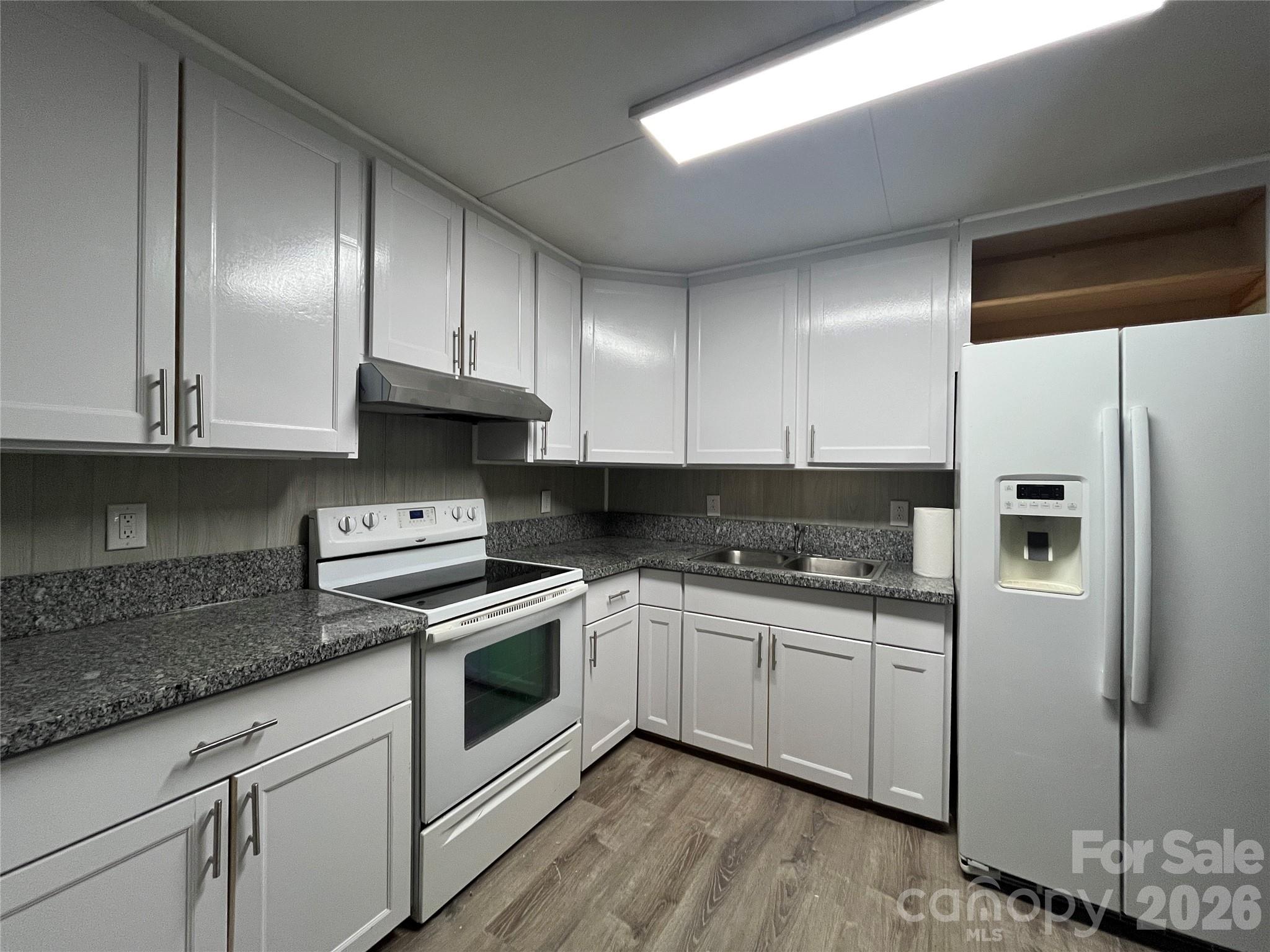 4723 Linden Street, Columbia, SC - photo 1 of 9
