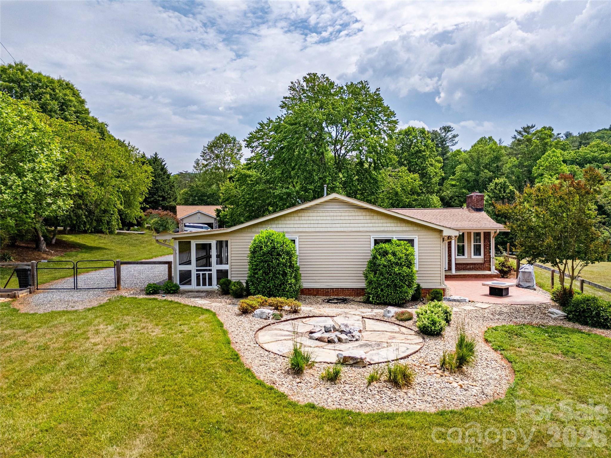Photo 4 of 15 Bowman Ridge Road1, Hendersonville, NC