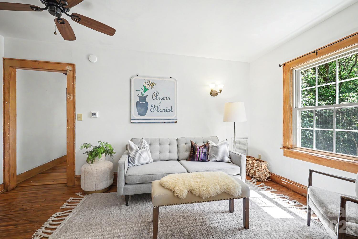 Photo 33 of 1012 E 35th Street, Charlotte, NC