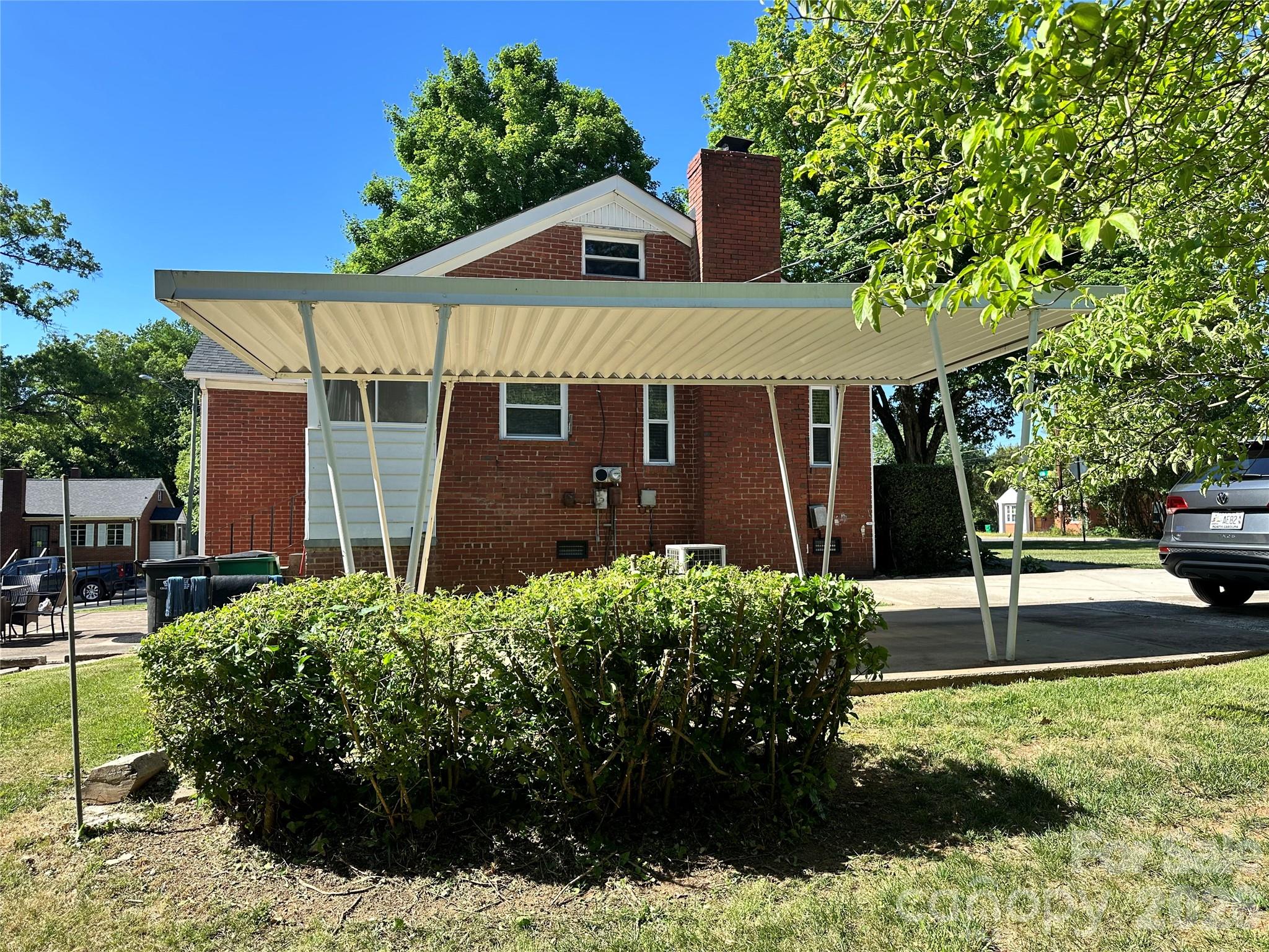 600 W Cama Street8, Charlotte, NC - photo 8 of 27