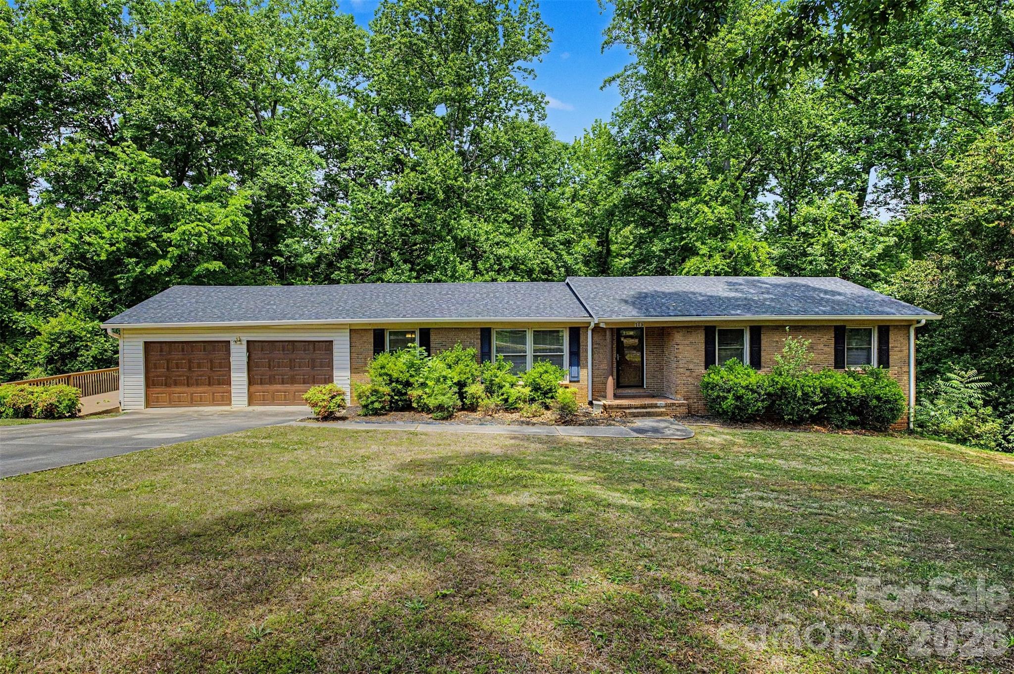 Exterior of 109 James Drive, Belmont, NC