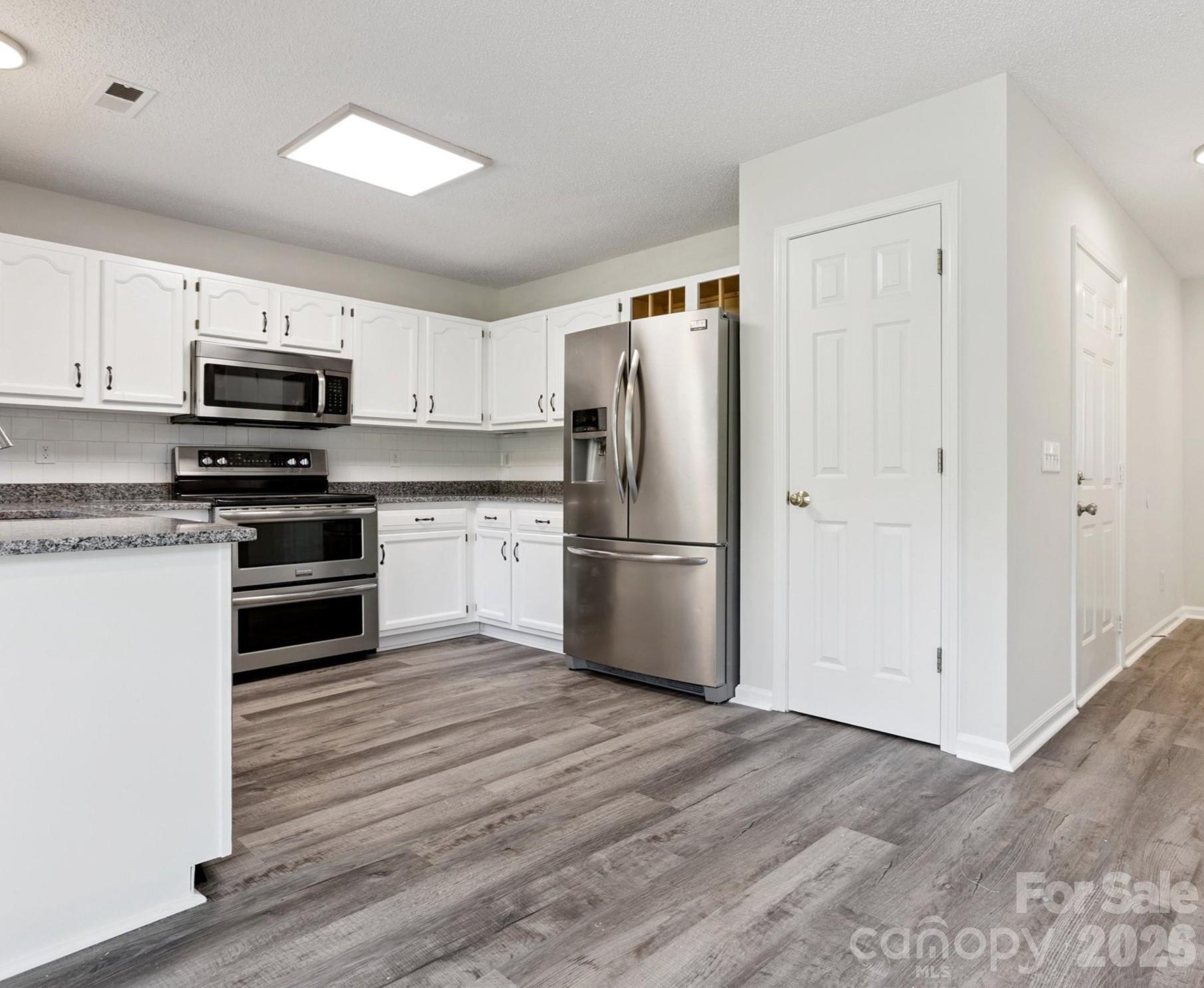 411 Carlisle Drive, Indian Trail, NC - photo 6 of 27