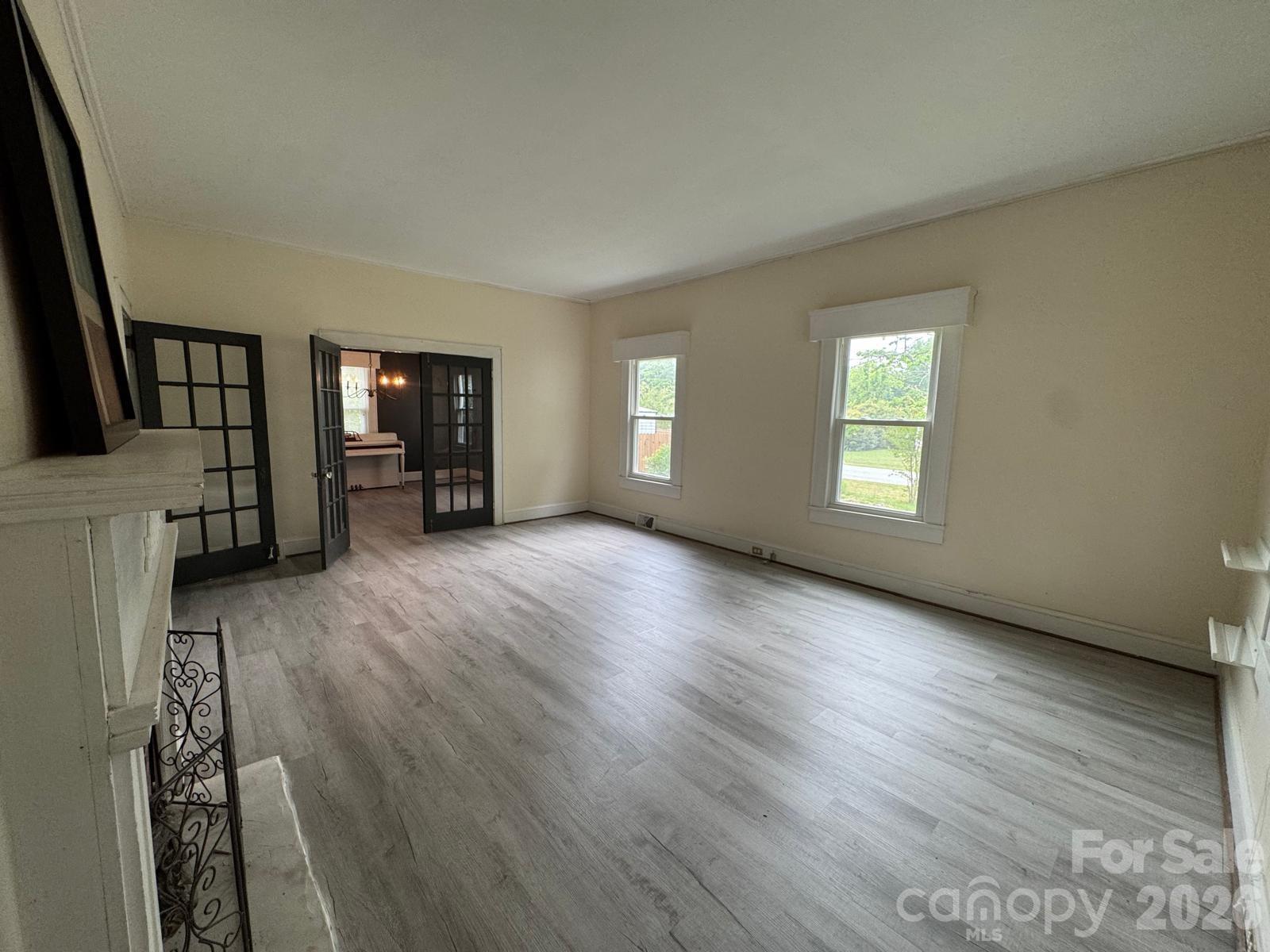 Photo 4 of 315 W Blakeney Street, Pageland, SC