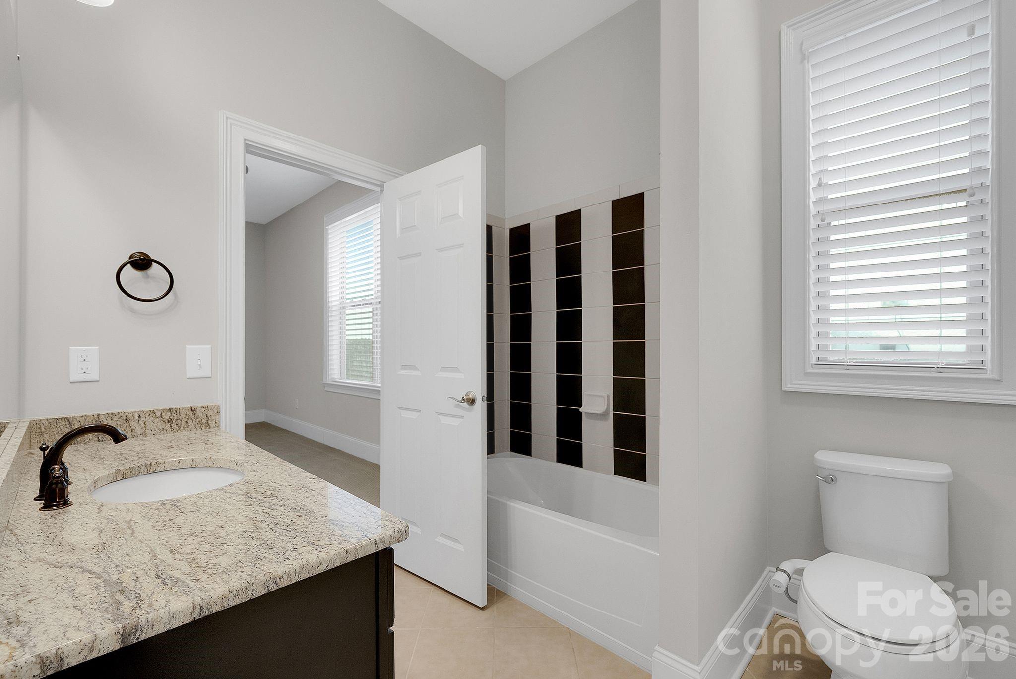 Photo 23 of 14920 High Bluff Court, Charlotte, NC