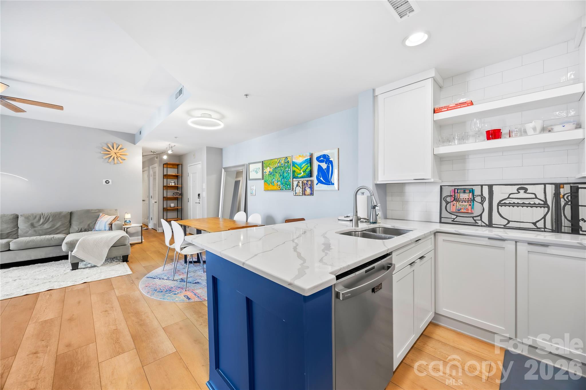 Photo 6 of 718 W Trade Street603, Charlotte, NC