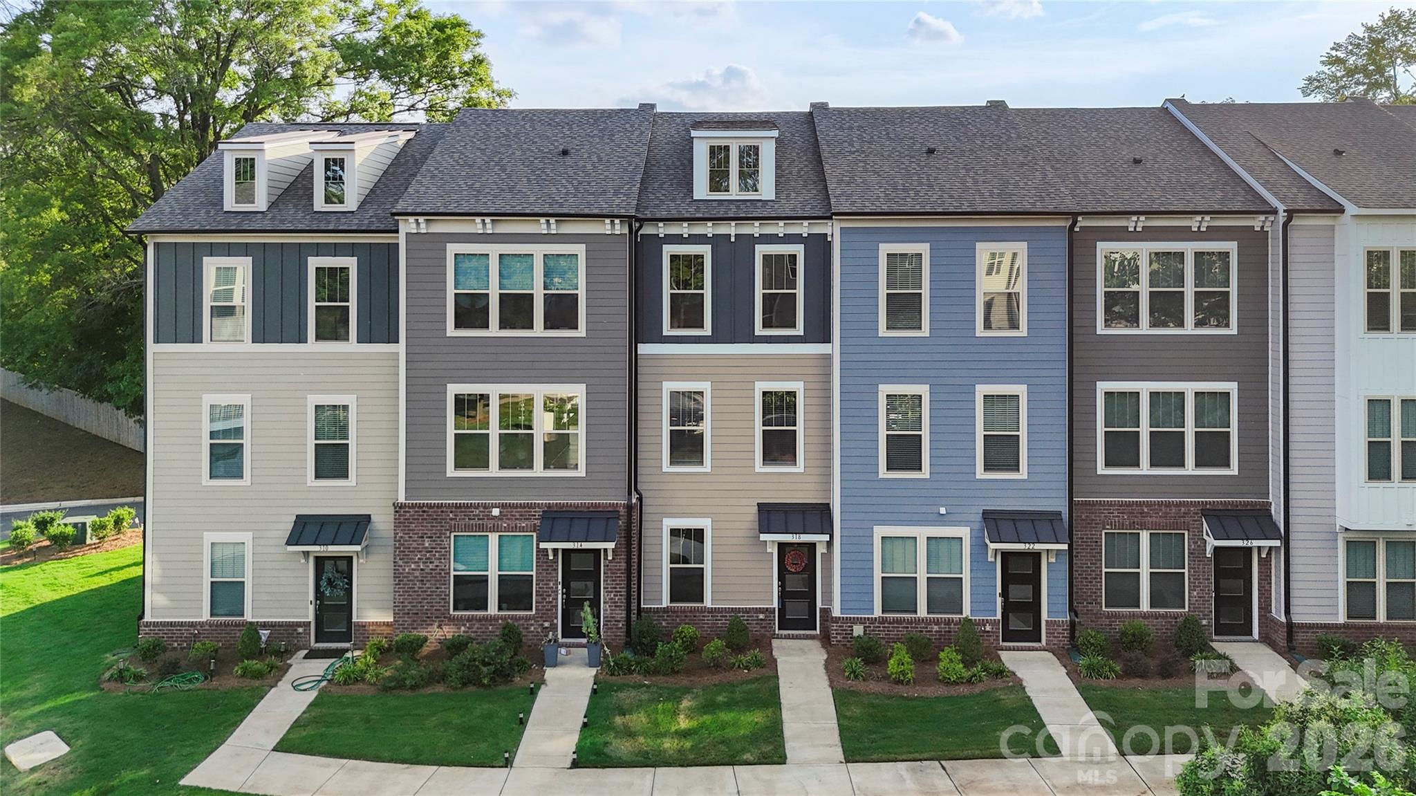 Photo 2 of 318 Simeon Drive, Charlotte, NC