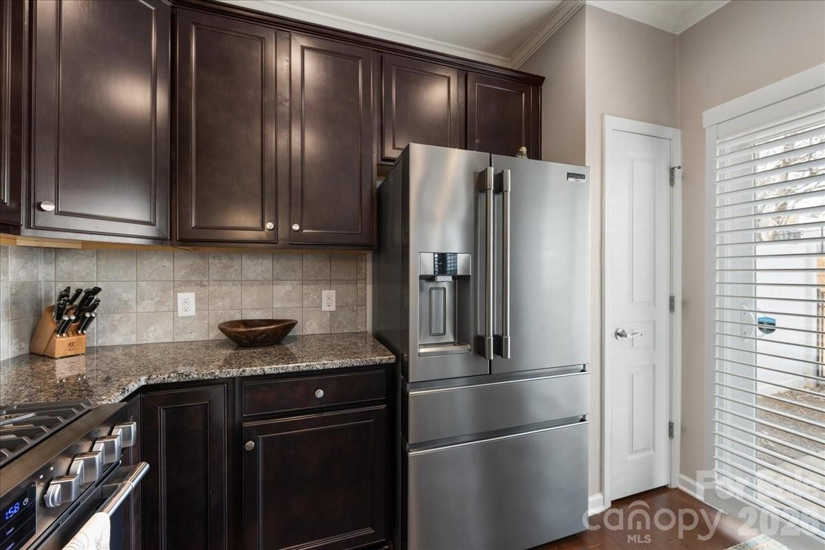 2434 Royal York Avenue, Charlotte, NC - photo 14 of 37