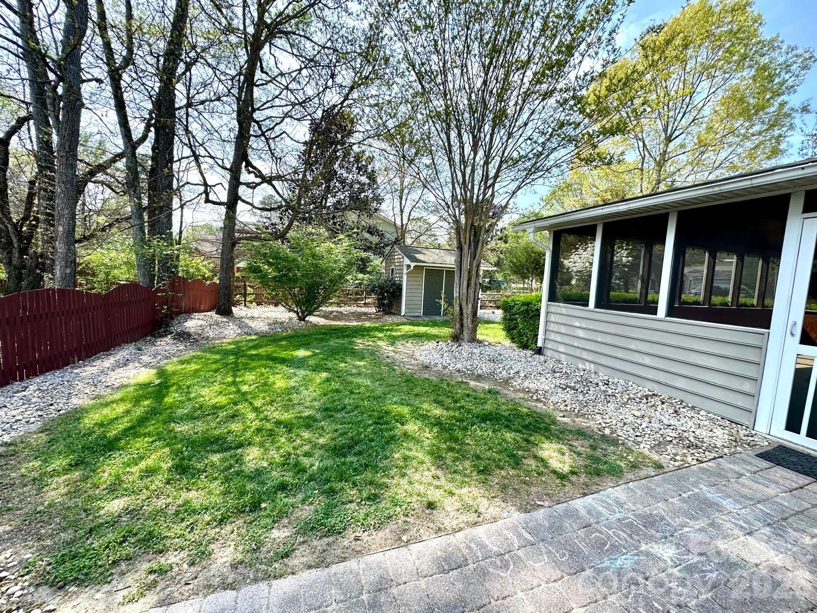 Photo 19 of 11106 Knight Castle Drive, Charlotte, NC