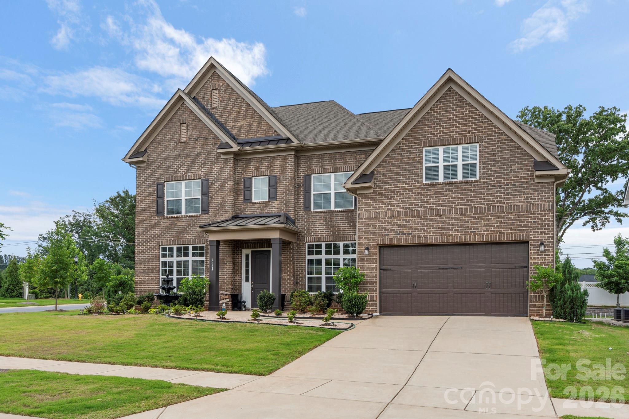 Photo 2 of 5005 Alexander Manor Drive, Charlotte, NC