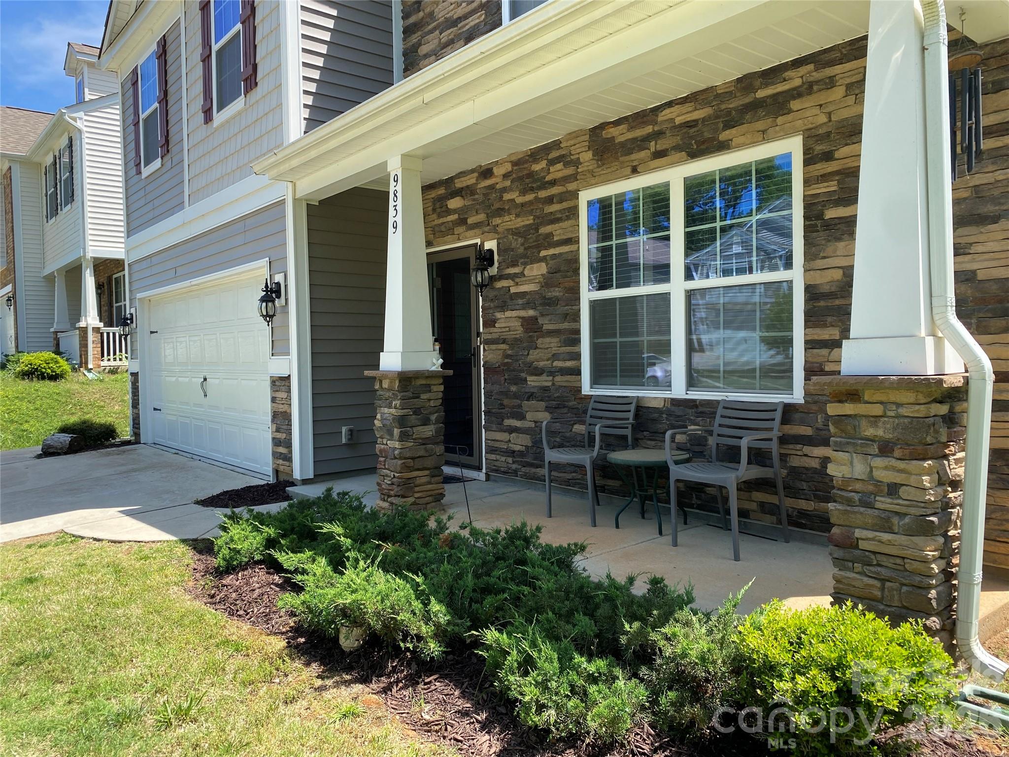 Photo 4 of 9839 Oak Barrel Lane, Charlotte, NC