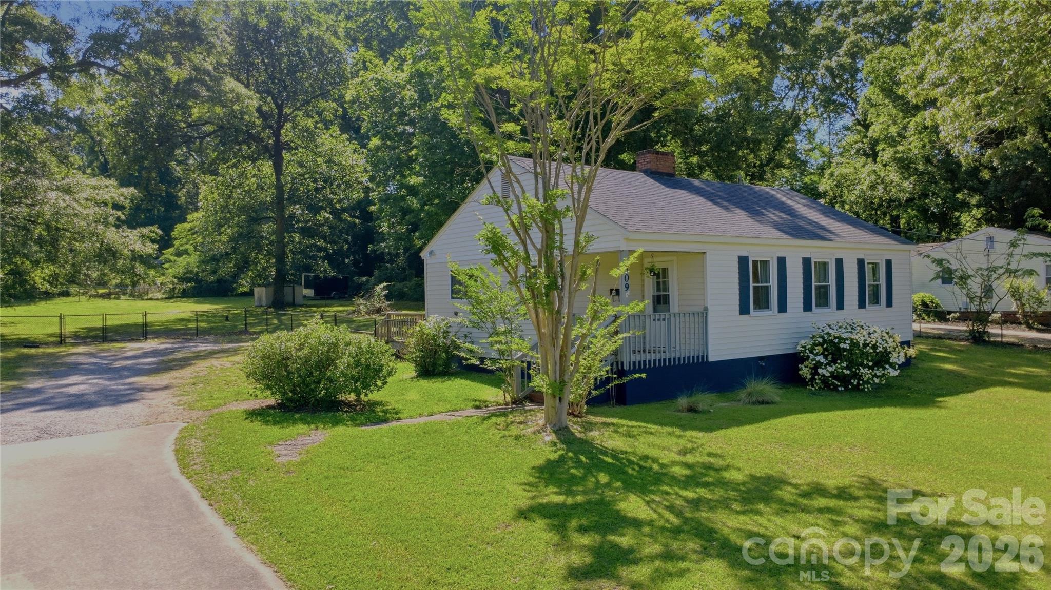 Photo 2 of 309 Academy Street, Fort Mill, SC