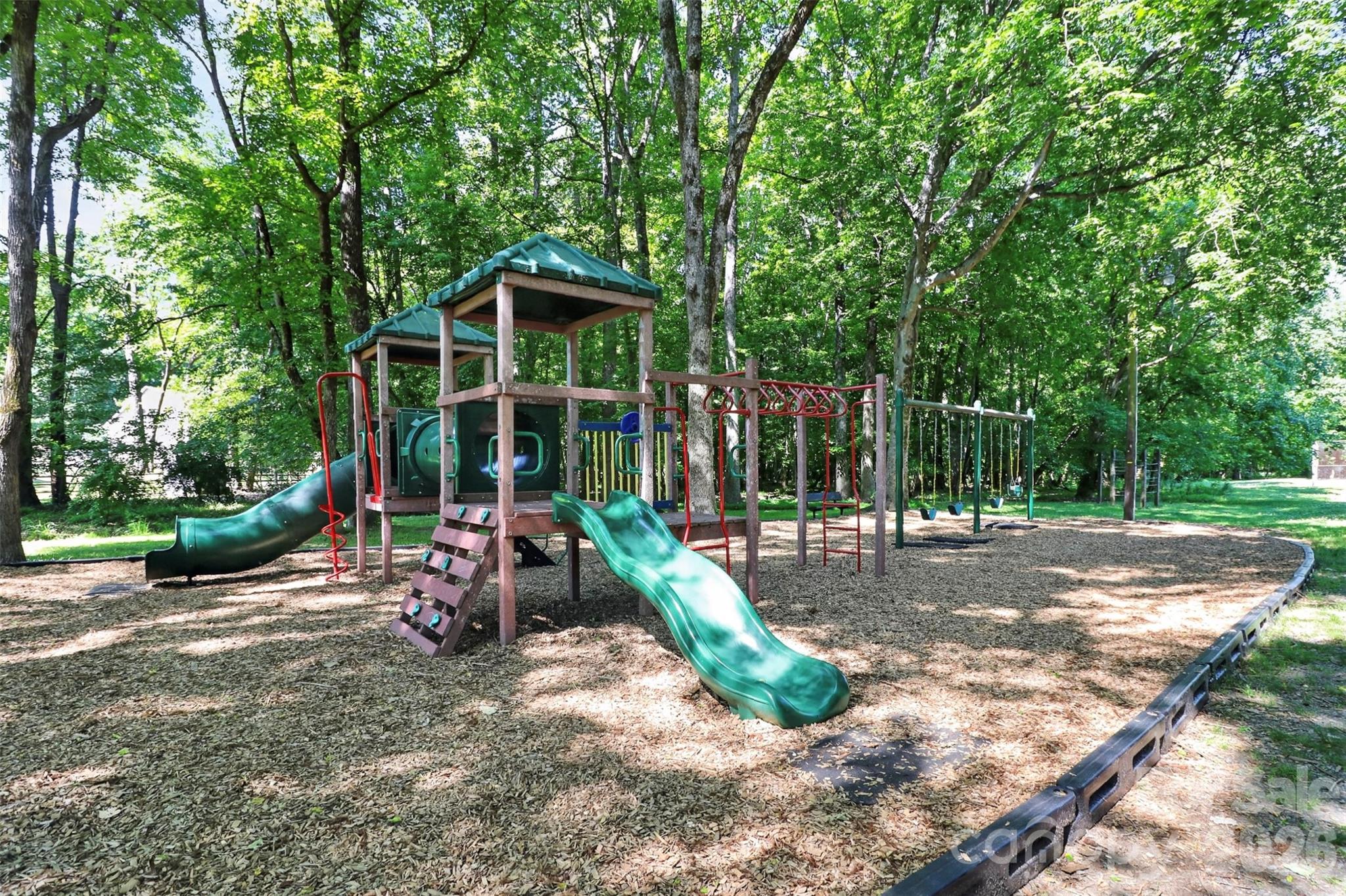 Photo 35 of 4007 Meadowridge Drive, Charlotte, NC