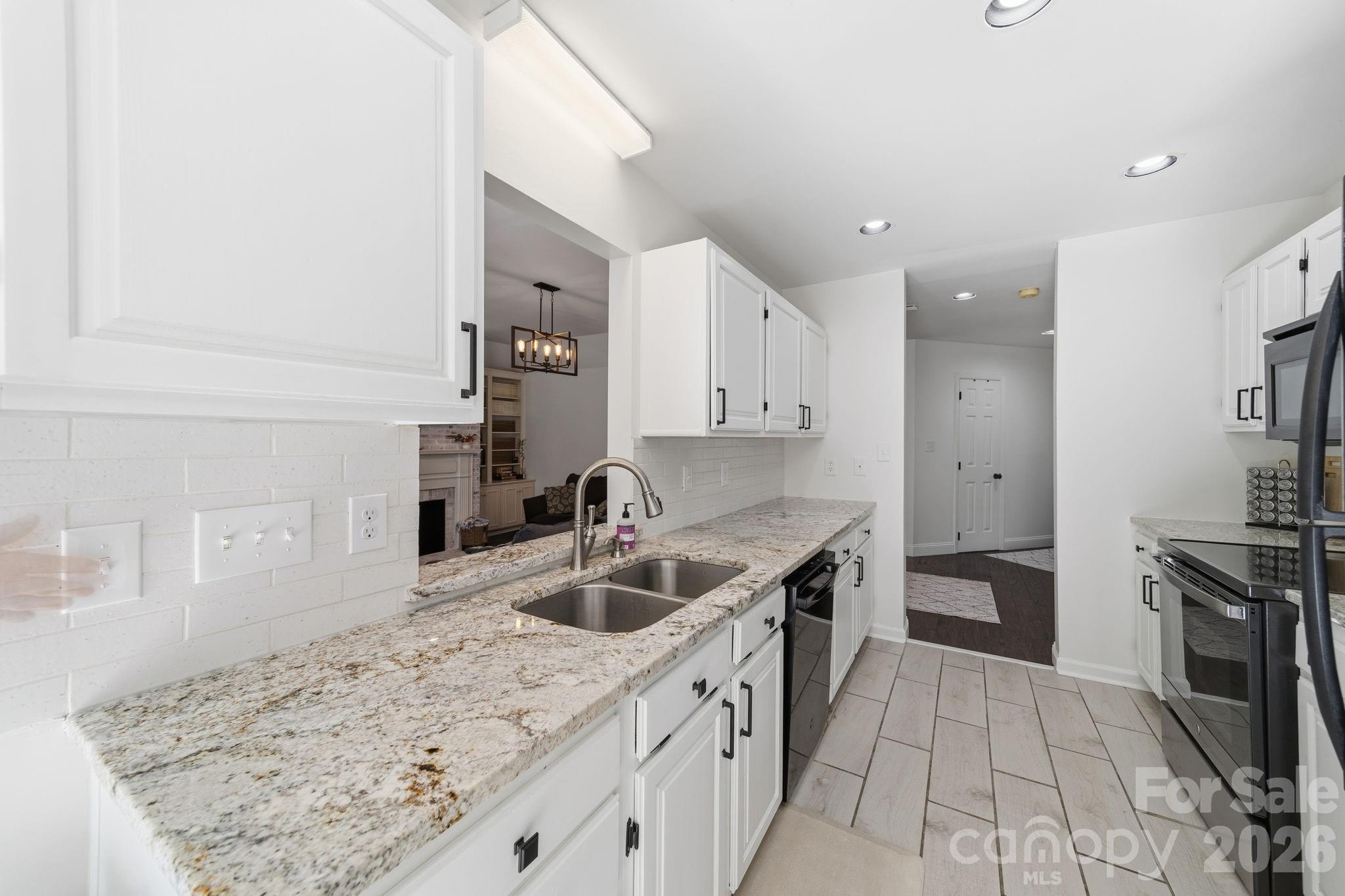 Photo 7 of 5204 Tedorill Lane, Charlotte, NC