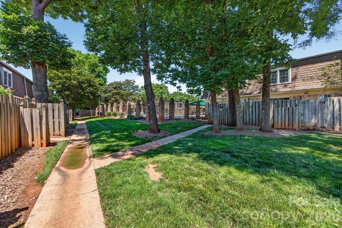 Photo 31 of 2229 Rexford RoadC, Charlotte, NC