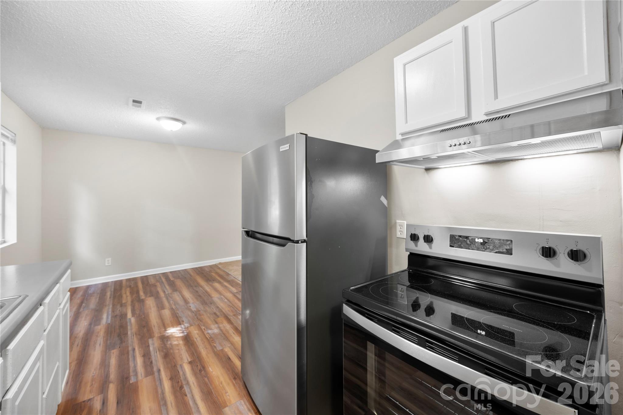 Photo 9 of 4525 Rolling Hill Drive, Charlotte, NC