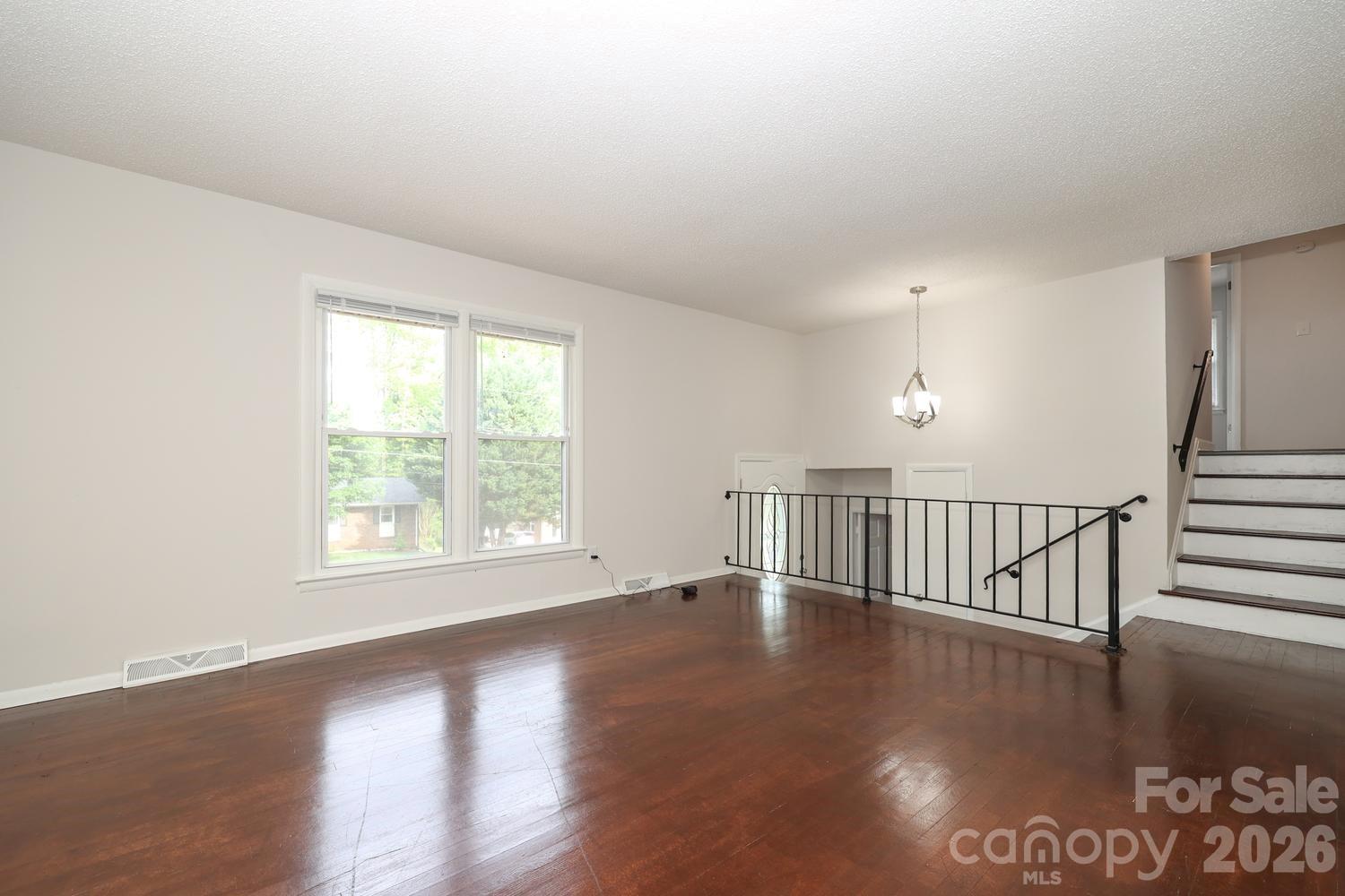Photo 4 of 5001 Springview Road, Charlotte, NC