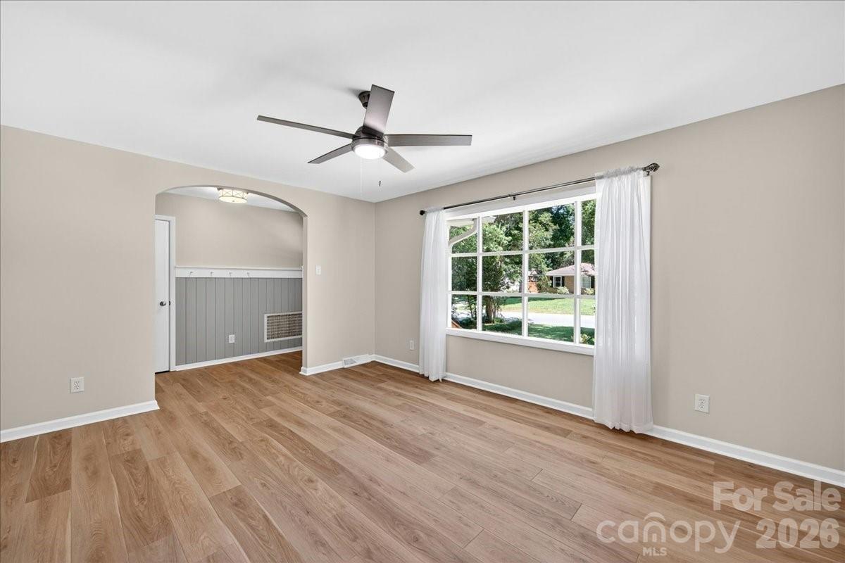 6018 Donegal Drive, Charlotte, NC - photo 9 of 49