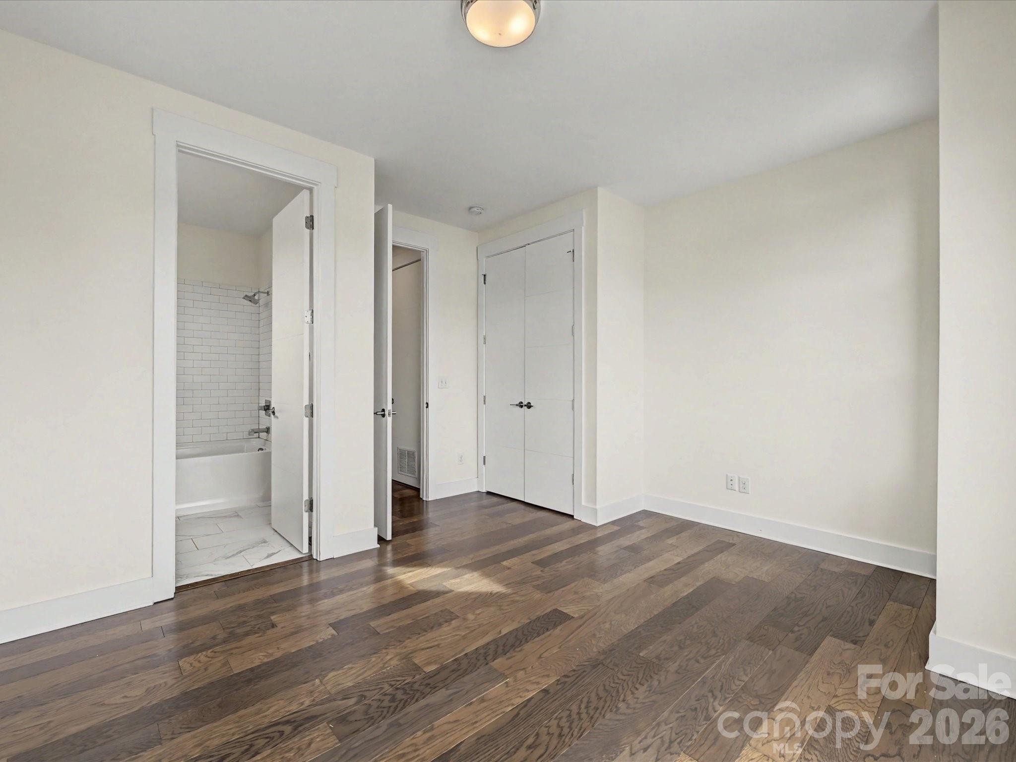 139 S Bruns Avenue, Charlotte, NC - photo 21 of 34