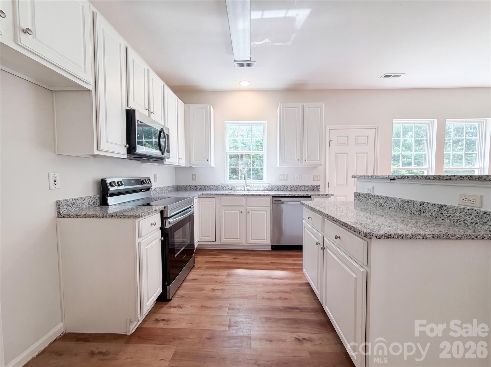Photo 2 of 10648 Secret Garden Lane, Charlotte, NC