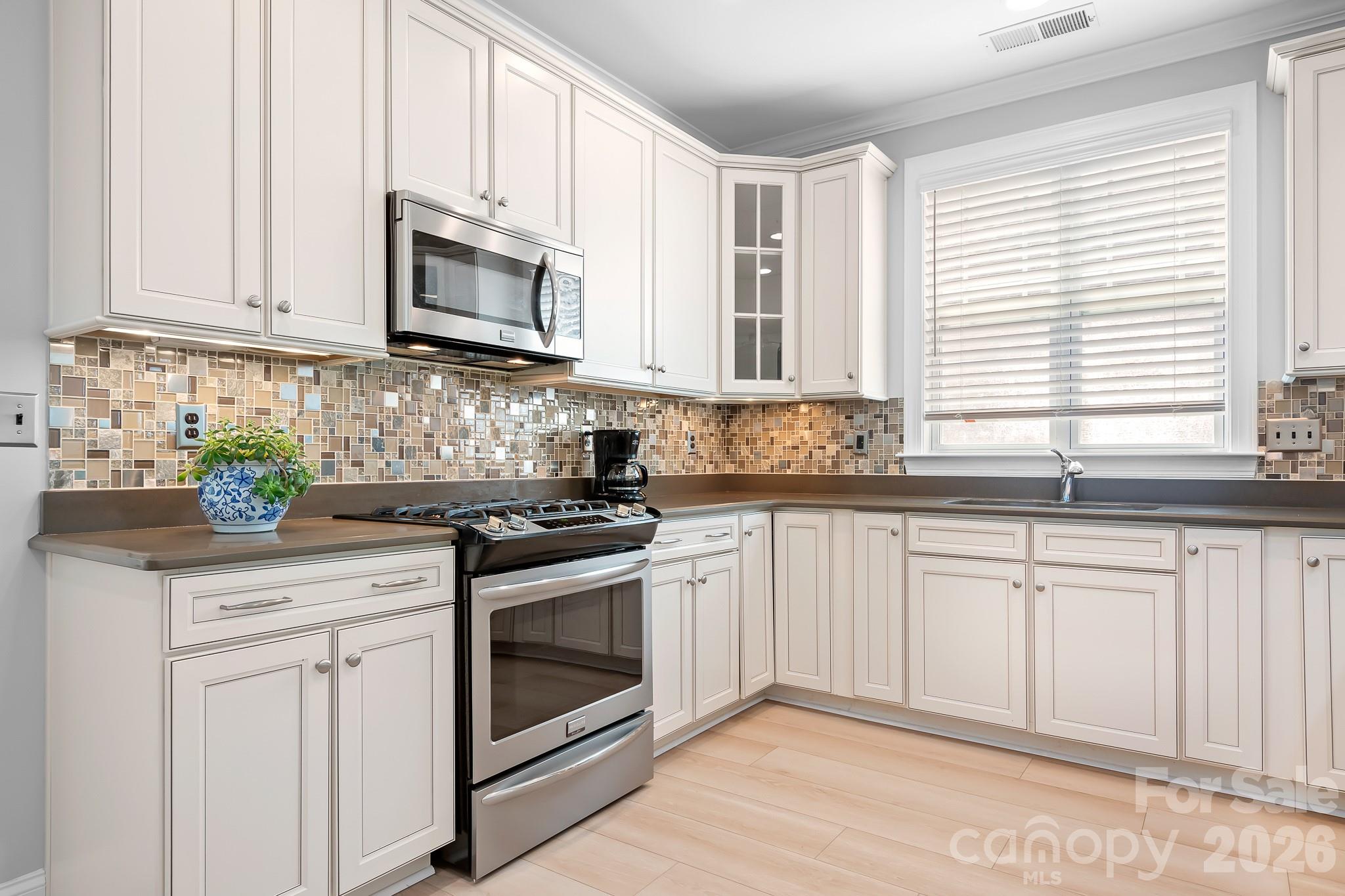 18413 Neville Avenue, Cornelius, NC - photo 11 of 48