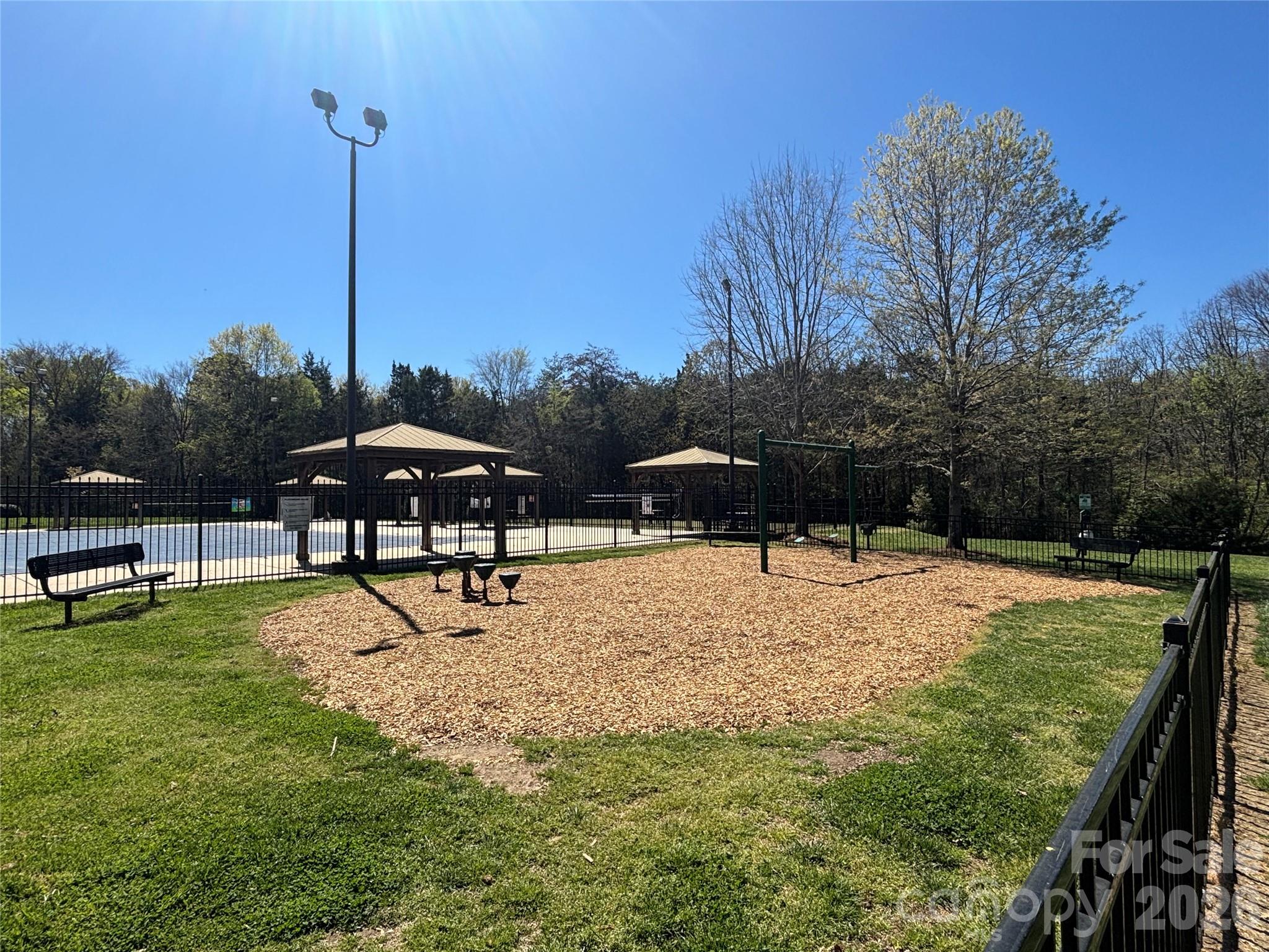 Photo 30 of 6930 Beverly Springs Drive, Charlotte, NC