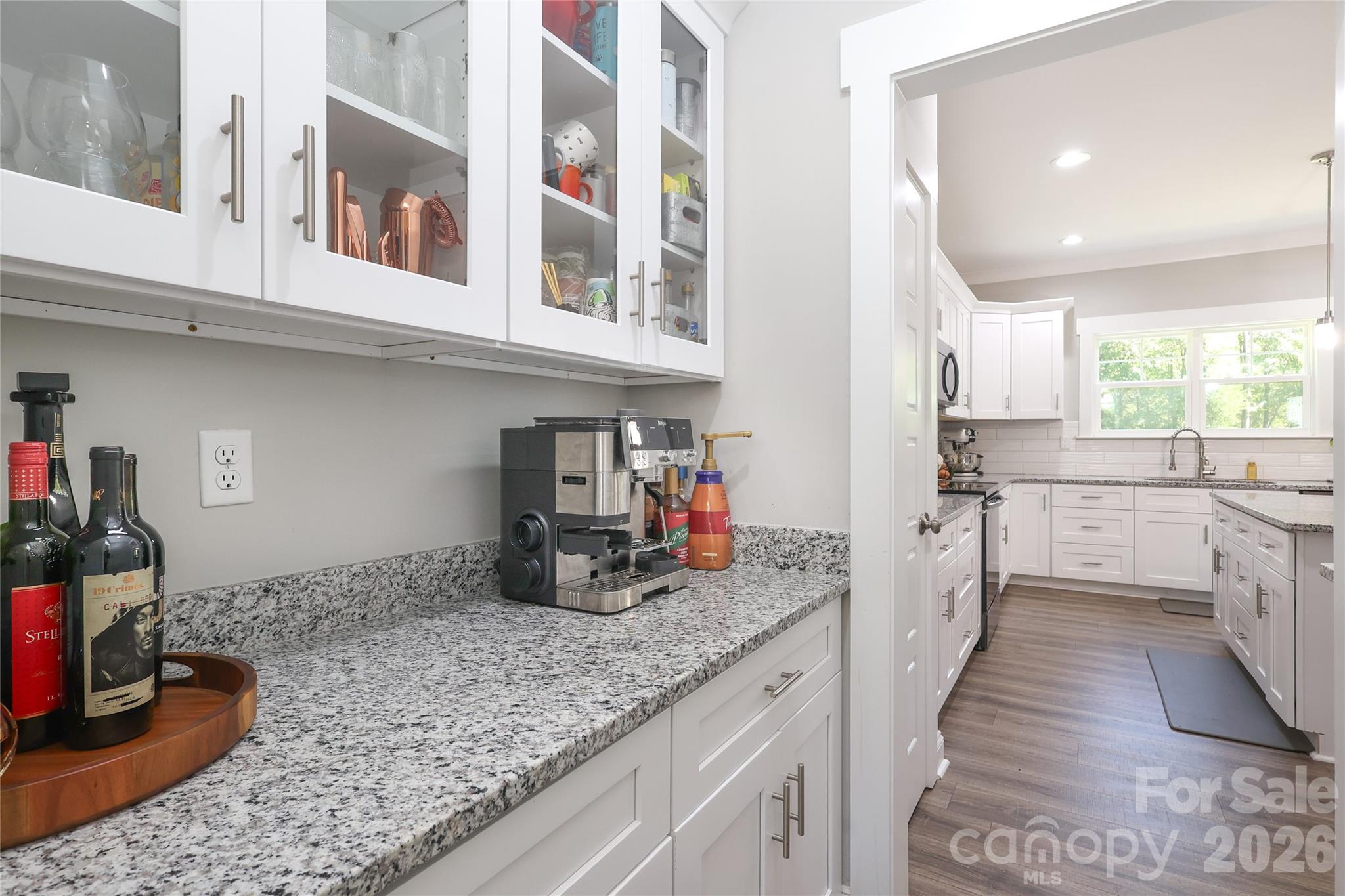 Photo 6 of 10105 Greenwood Court, Charlotte, NC