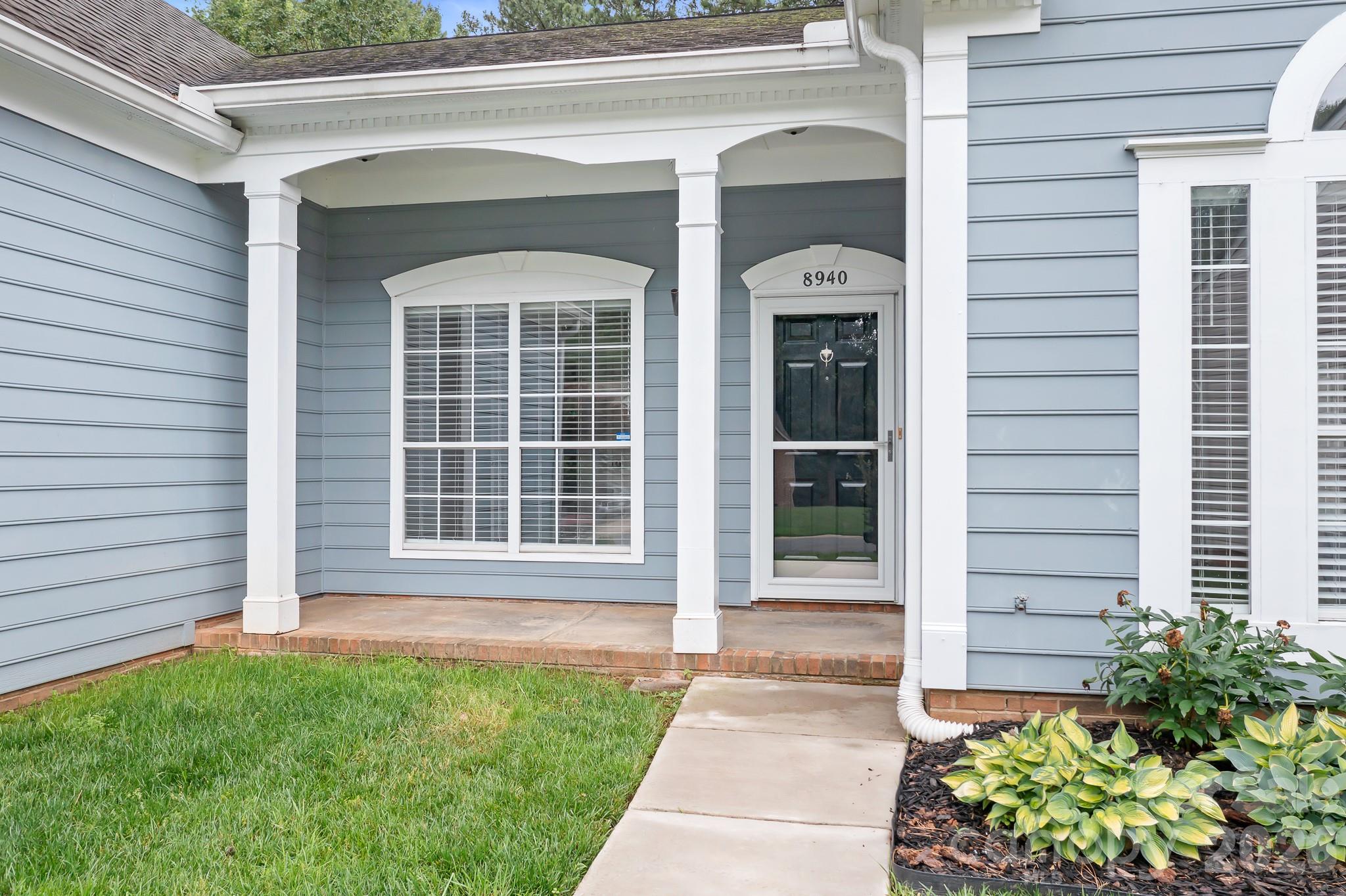 Photo 3 of 8940 Raven Park Drive, Charlotte, NC