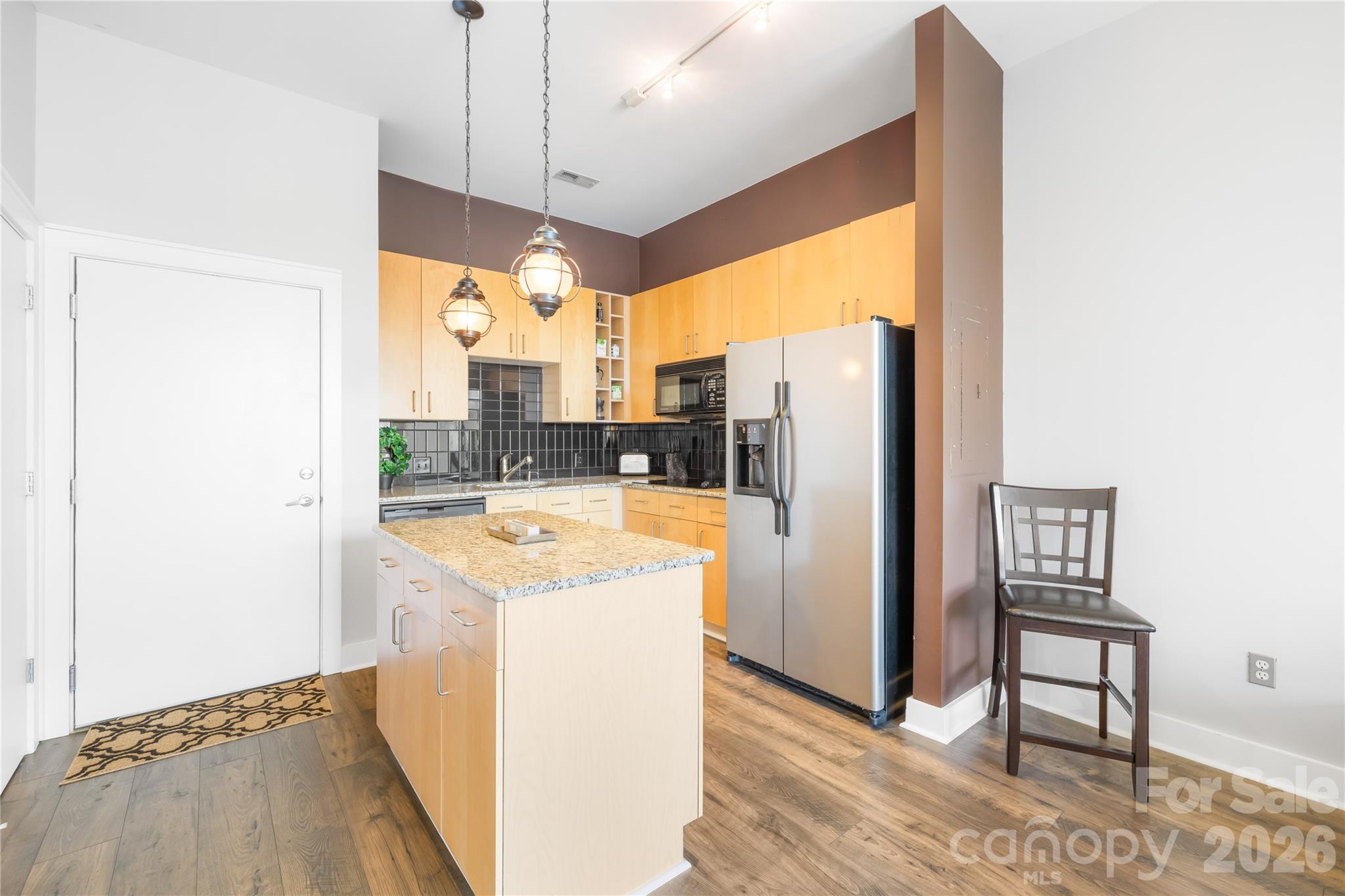Photo 4 of 706 N Davidson Street, Charlotte, NC