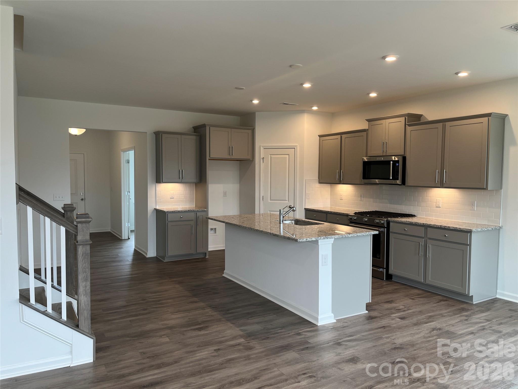 Photo 6 of 12121 Bradshaw Court, Charlotte, NC